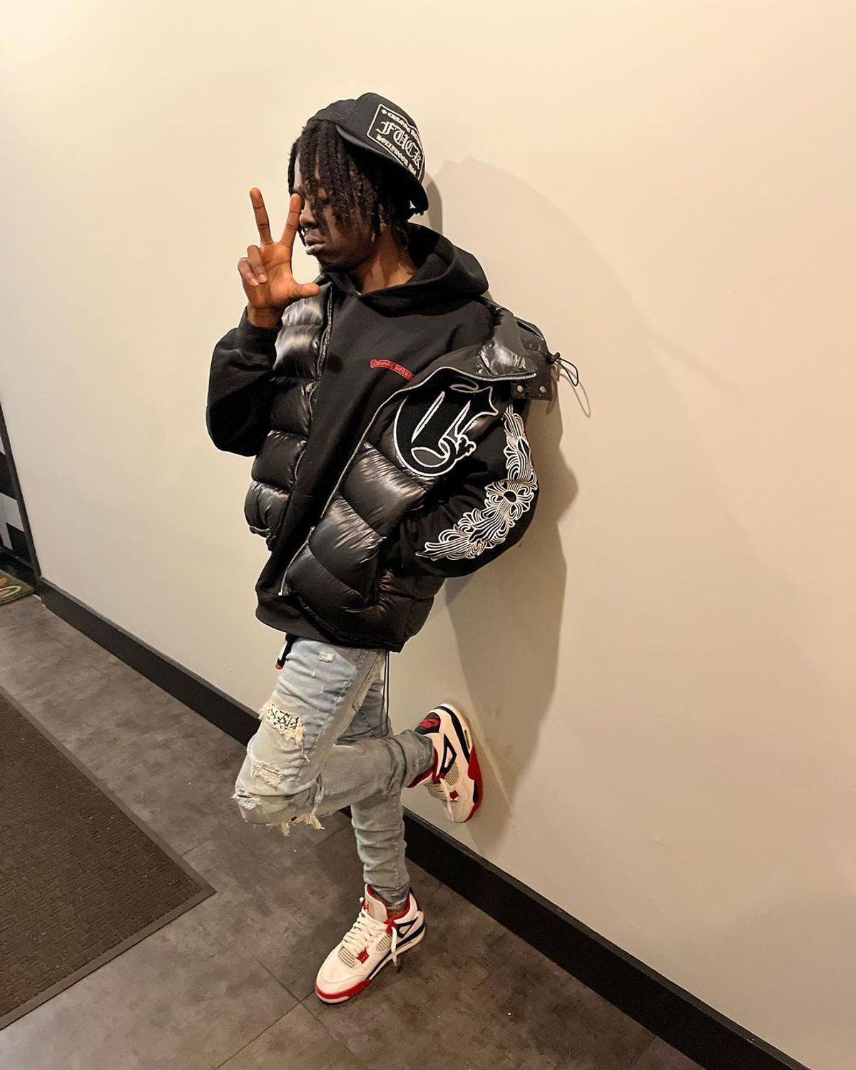 Pasto Flocco Outfit from November 11, 2022 | WHAT’S ON THE STAR?