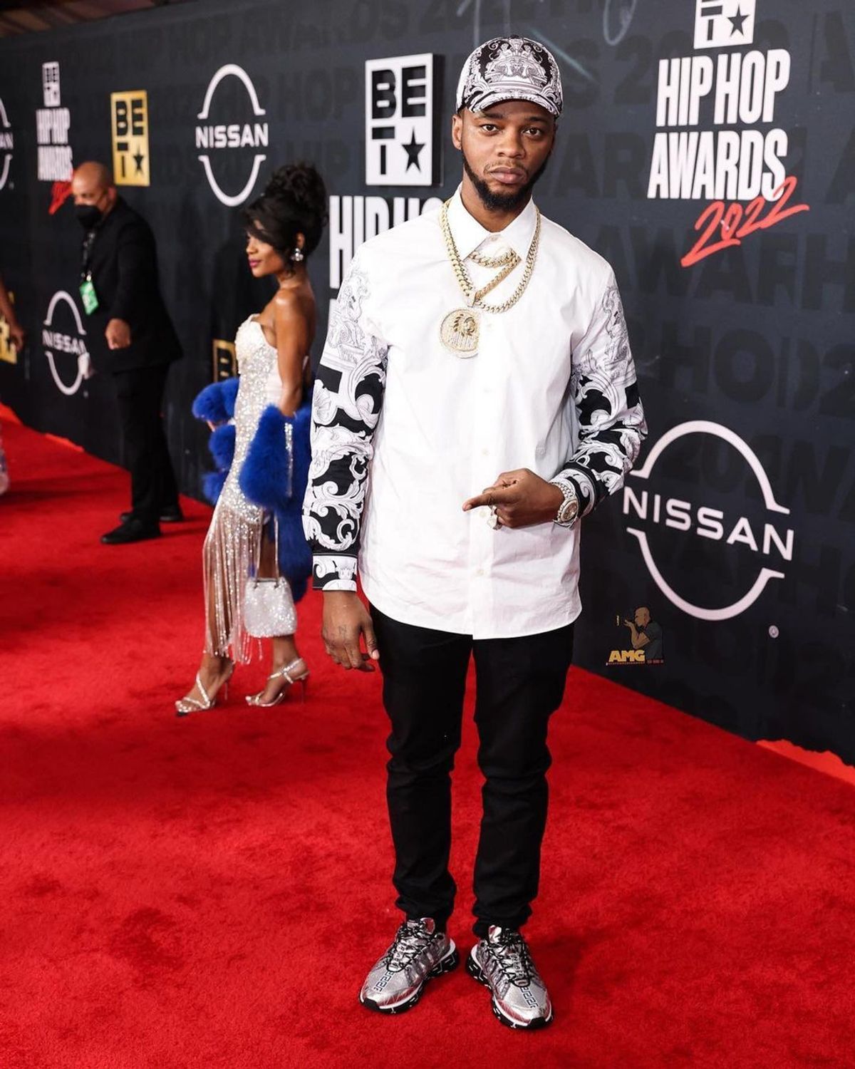 Papoose Outfit from October 8, 2022 | WHAT’S ON THE STAR?