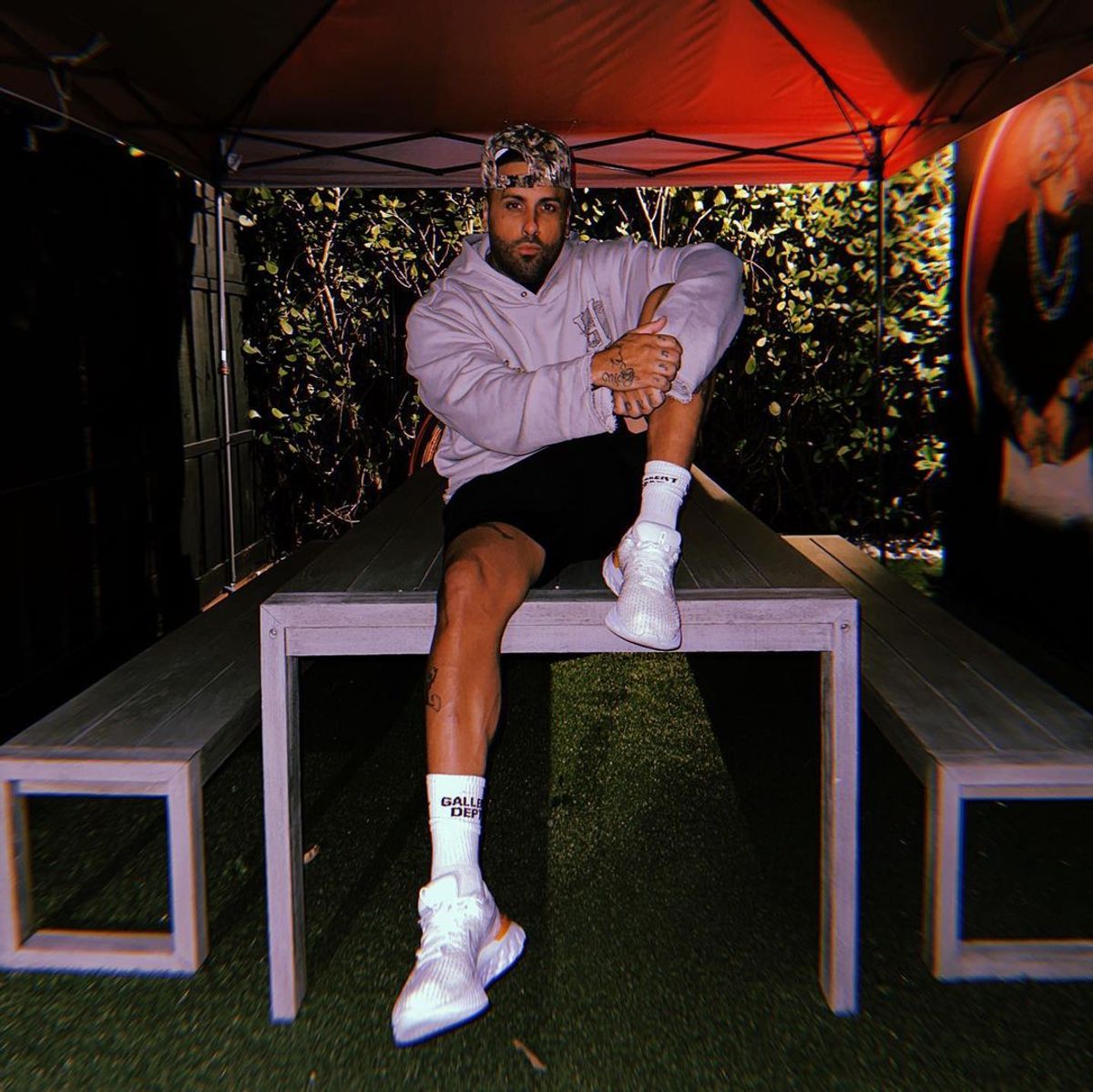 Nicky Jam Outfit from November 14, 2022 | WHAT’S ON THE STAR?