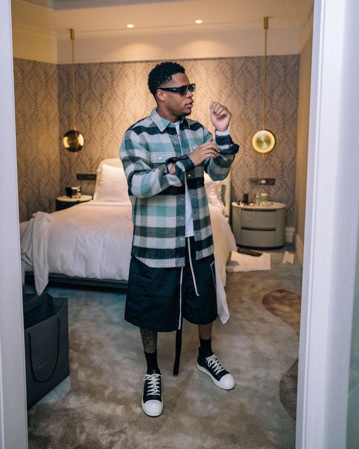 Devin Haney Outfit from November 6, 2022 | WHAT’S ON THE STAR?