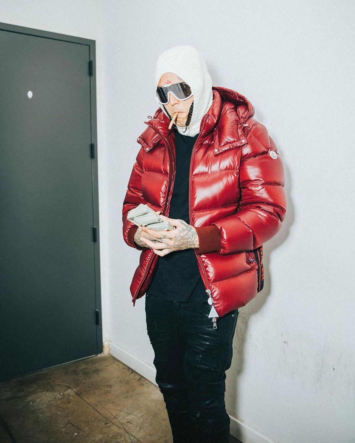 Sosmula Outfit from October 1, 2022 | WHAT’S ON THE STAR?