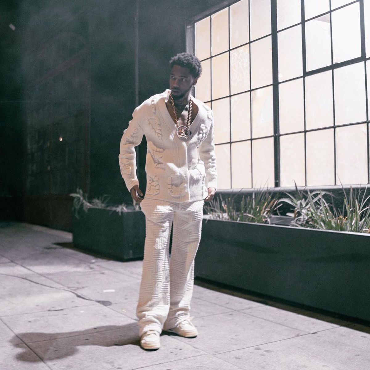 Key Glock Outfit from November 29, 2022 | WHAT’S ON THE STAR?