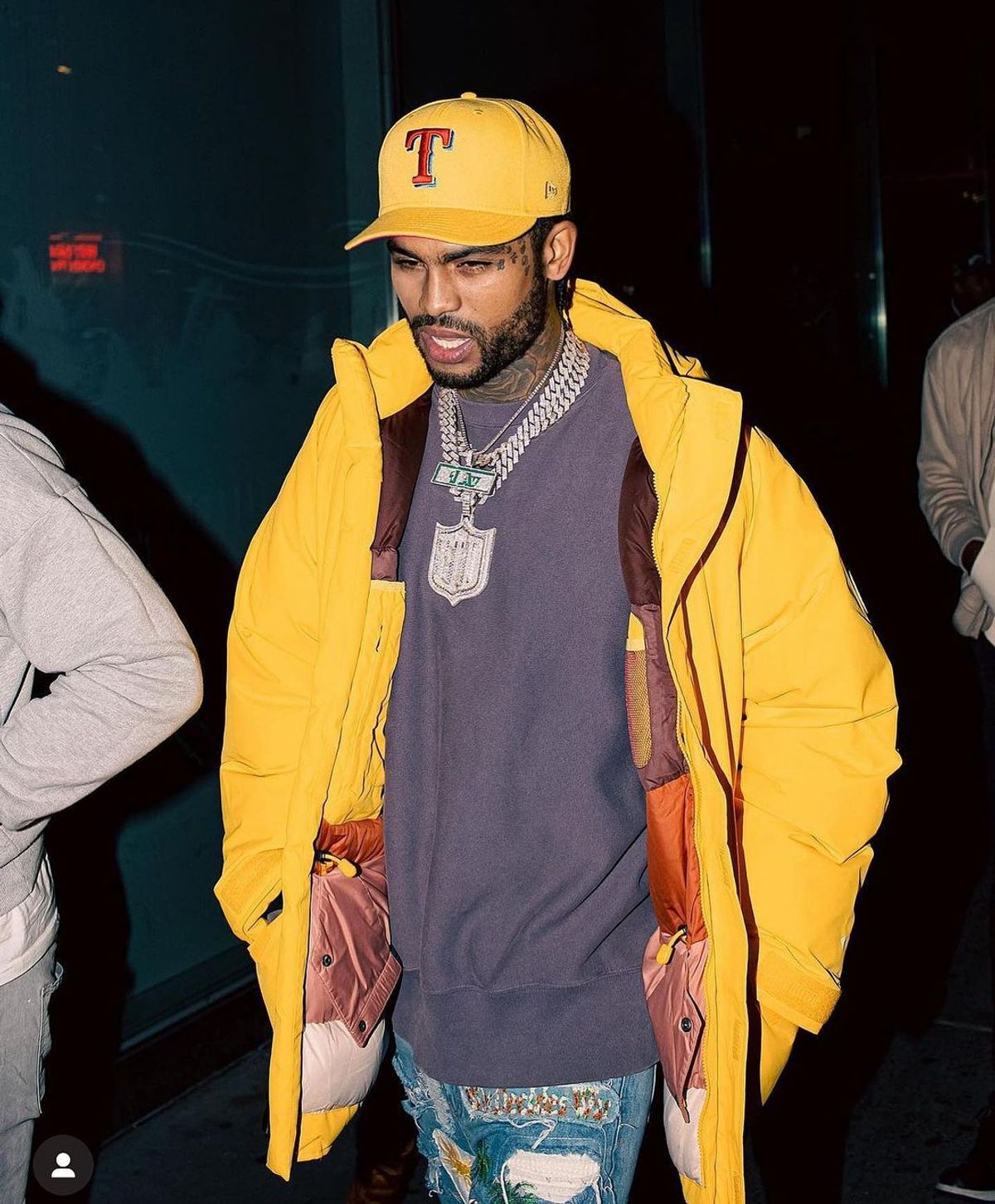 Dave East Outfit from November 30, 2022 | WHAT’S ON THE STAR?