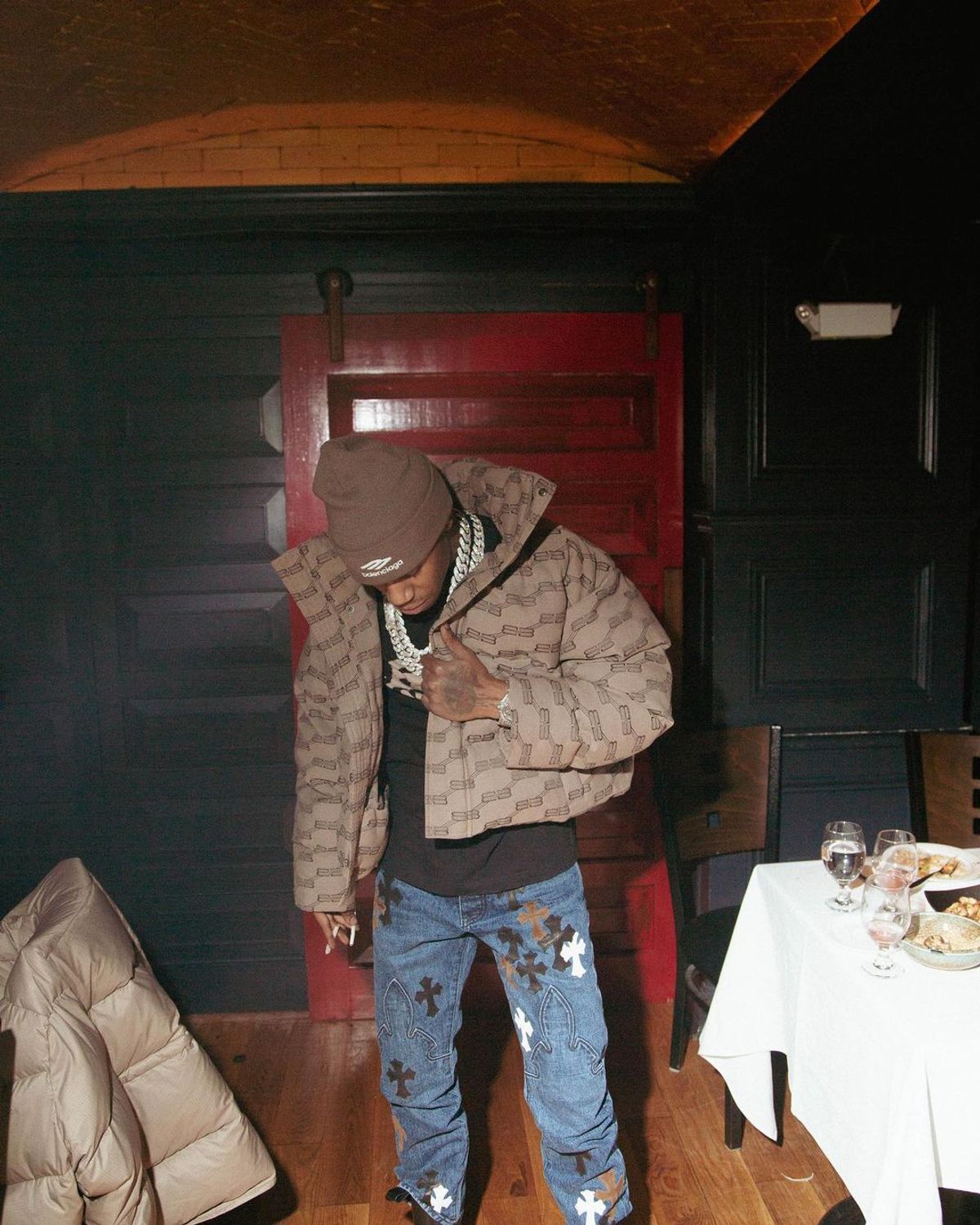 A Boogie Wit Da Hoodie Outfit from December 6, 2022 | WHAT’S ON THE STAR?