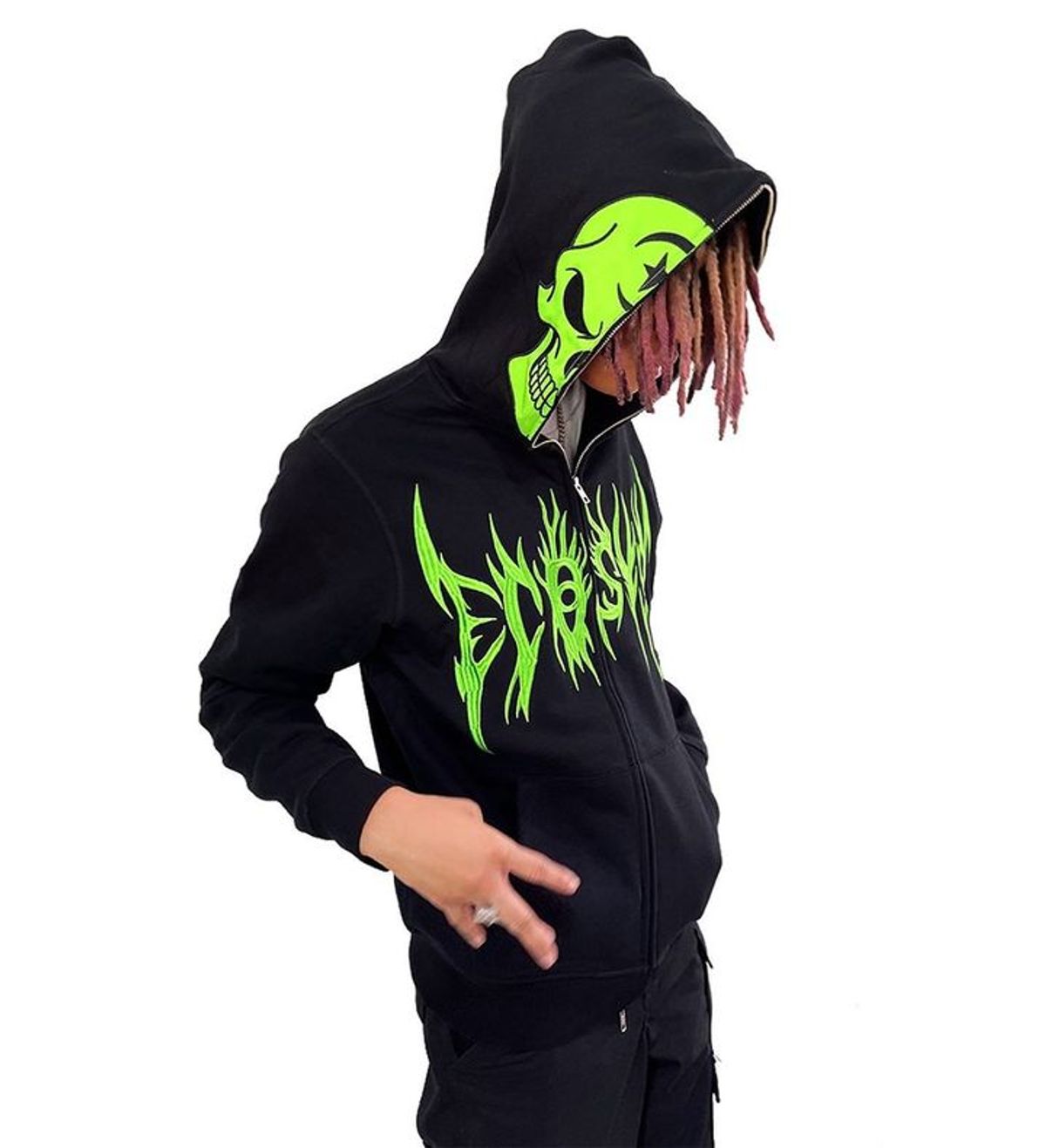 Kashdami Outfit from June 29, 2022 | WHAT’S ON THE STAR?