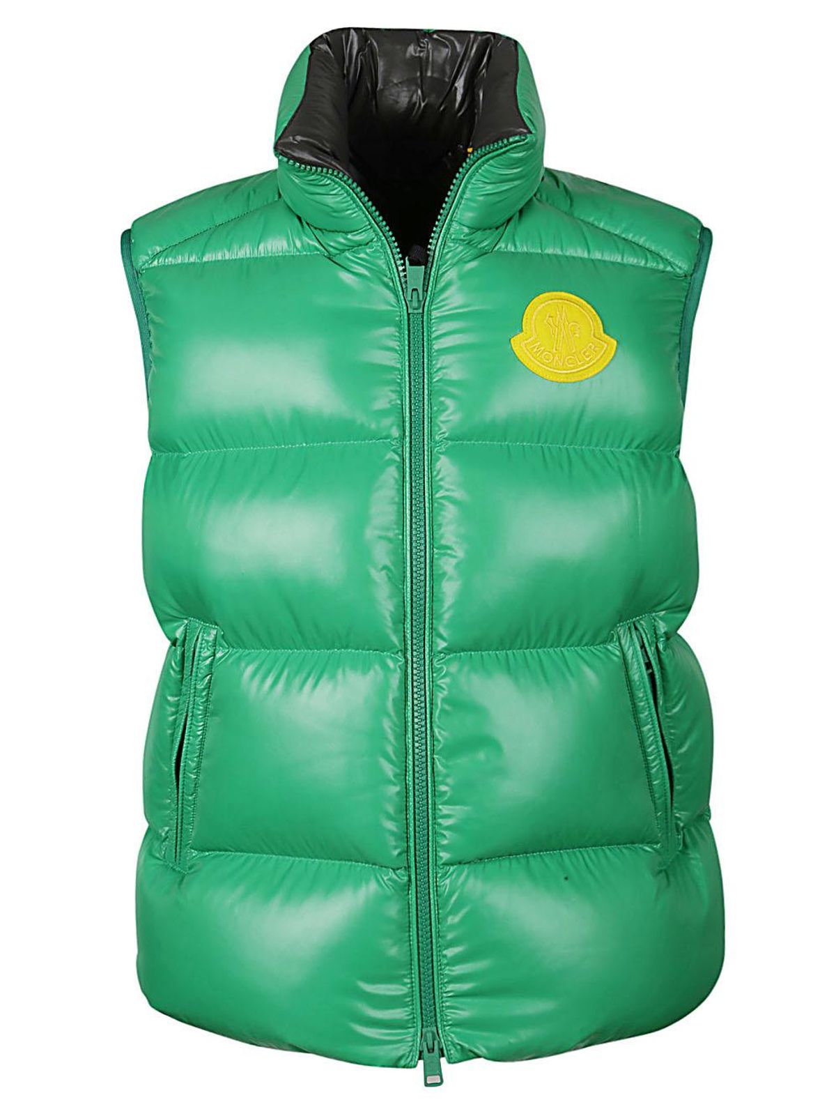 Moncler Sumido Logo-patch Quilted Down Gilet In Green | WHAT’S ON THE STAR?