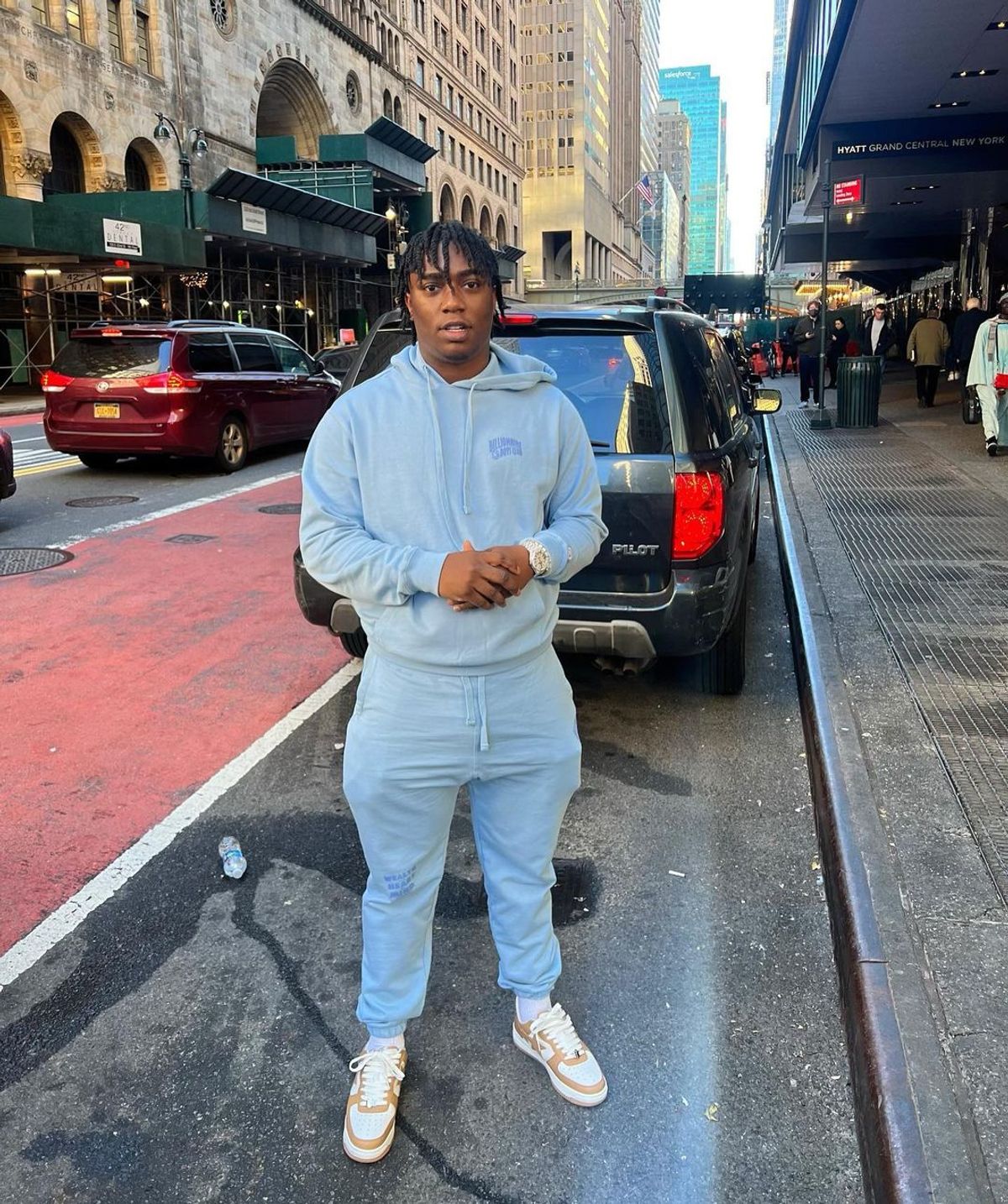 Fredo Bang Outfit from December 10, 2022 | WHAT’S ON THE STAR?