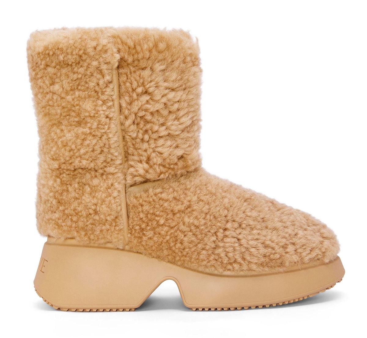 Loewe Wedge Shearling Boots | WHAT’S ON THE STAR?