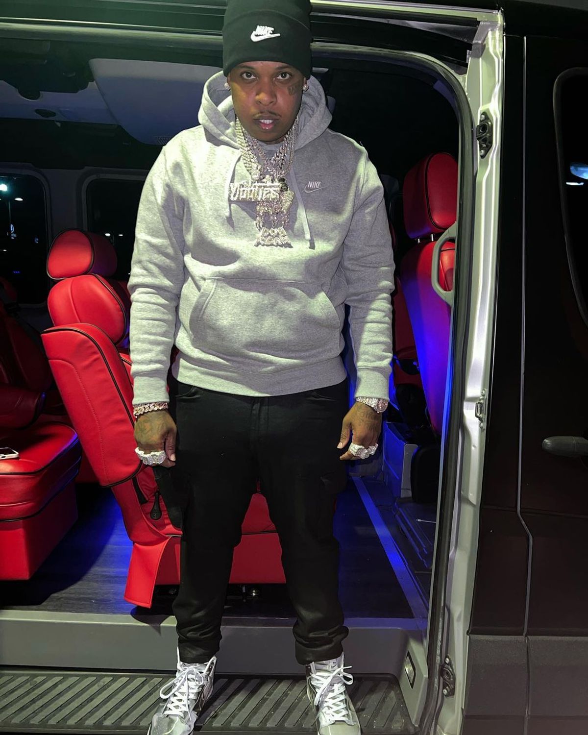 Finesse2tymes Outfit from December 18, 2022 | WHAT’S ON THE STAR?