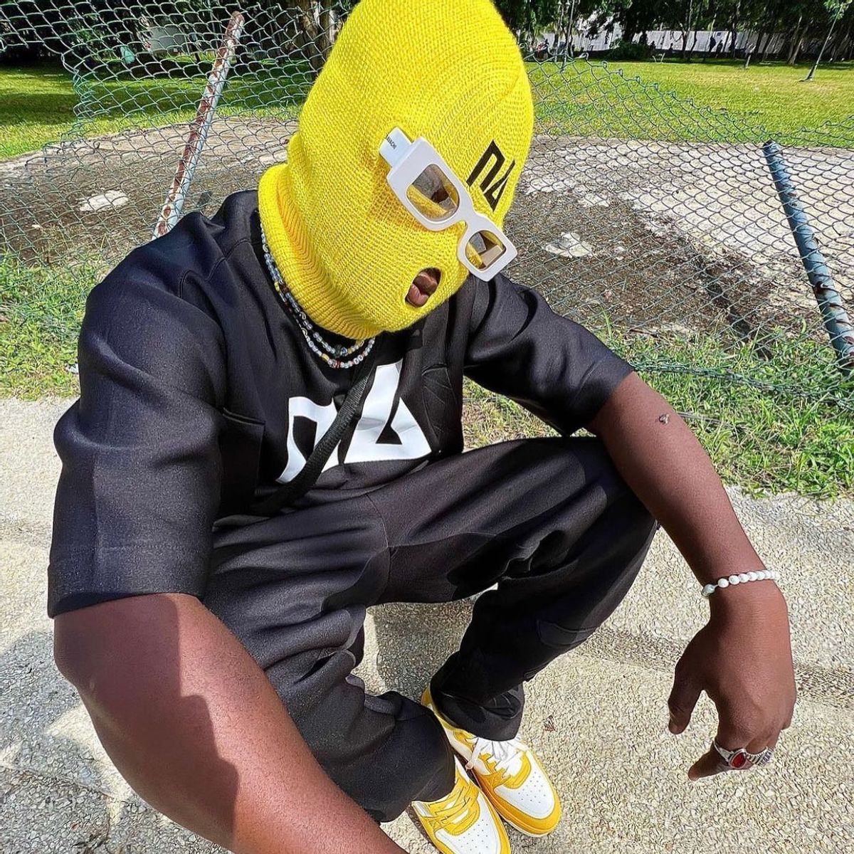 Savachi : Clothing, Shoes & Accessories | WHAT’S ON THE STAR?