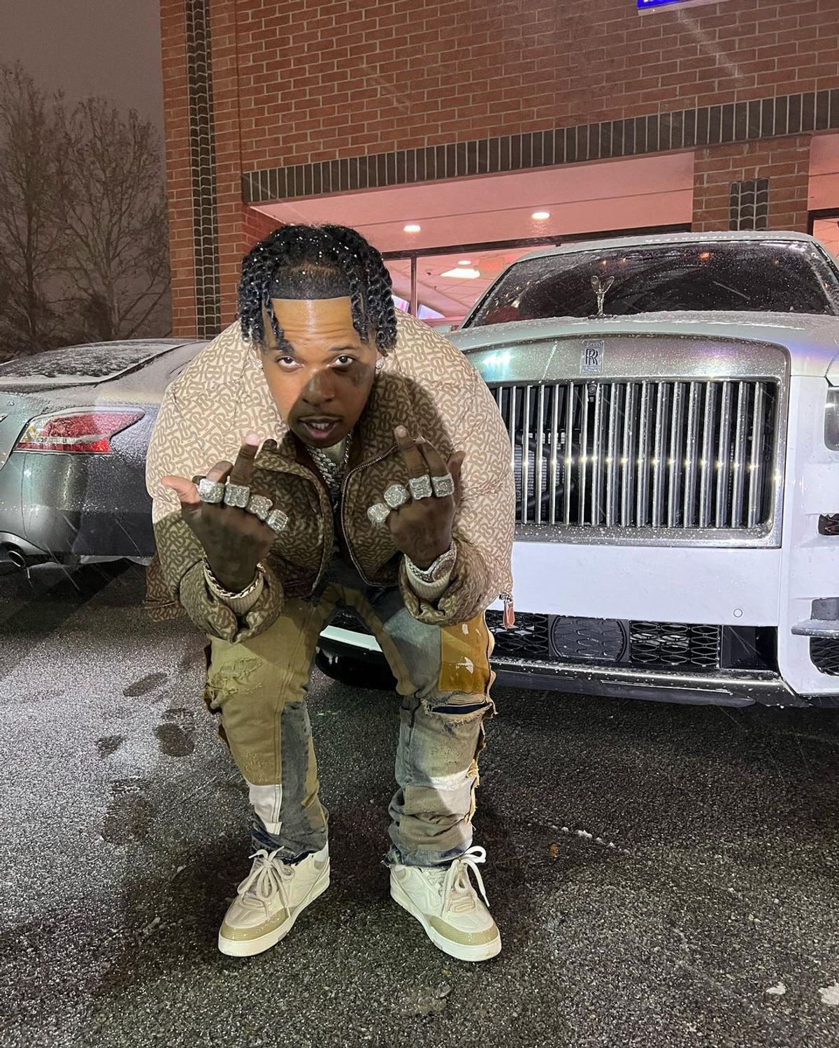 Finesse2tymes Outfit from December 23, 2022 | WHAT’S ON THE STAR?