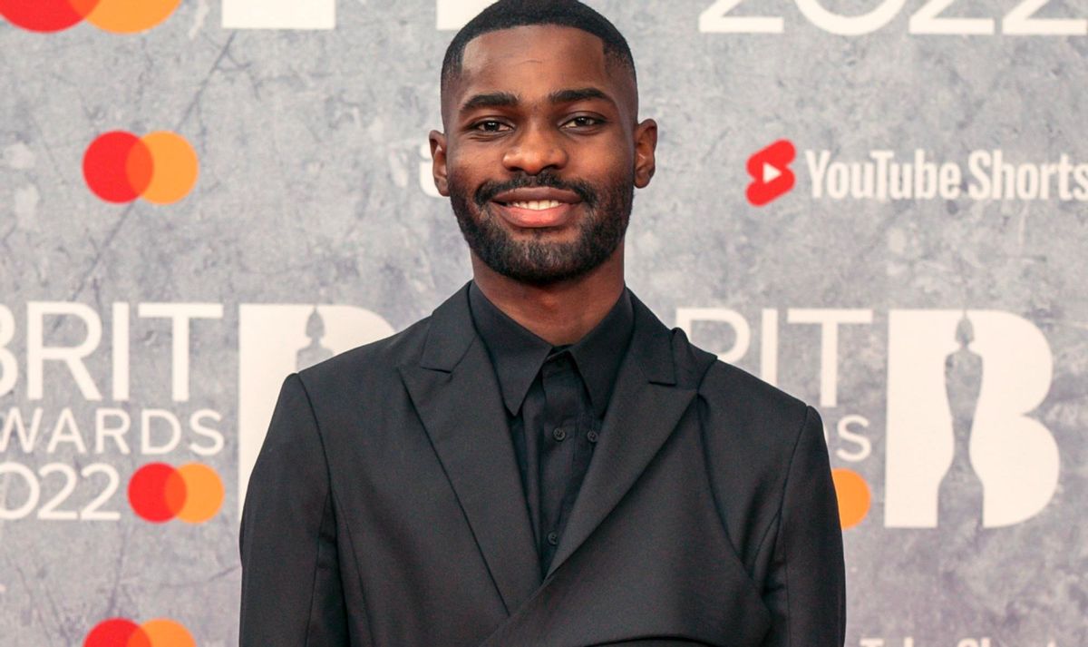 Dave: Outfits, Clothes, Style and Fashion | WHAT’S ON THE STAR?