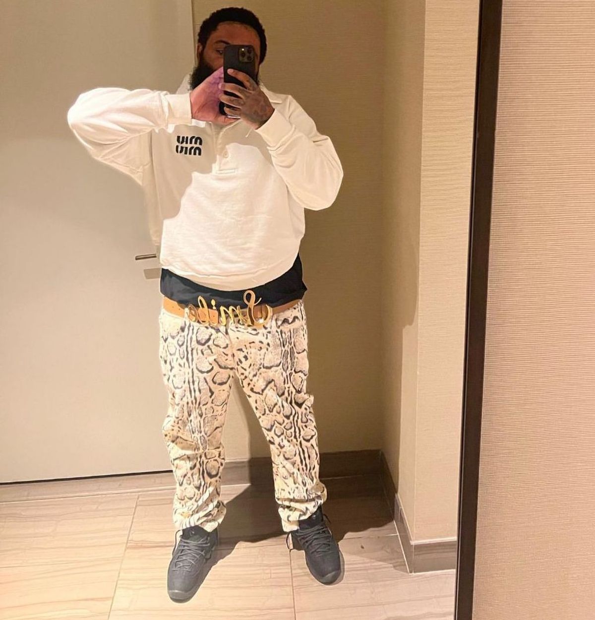 ASAP Bari Outfit from December 25, 2022 | WHAT’S ON THE STAR?