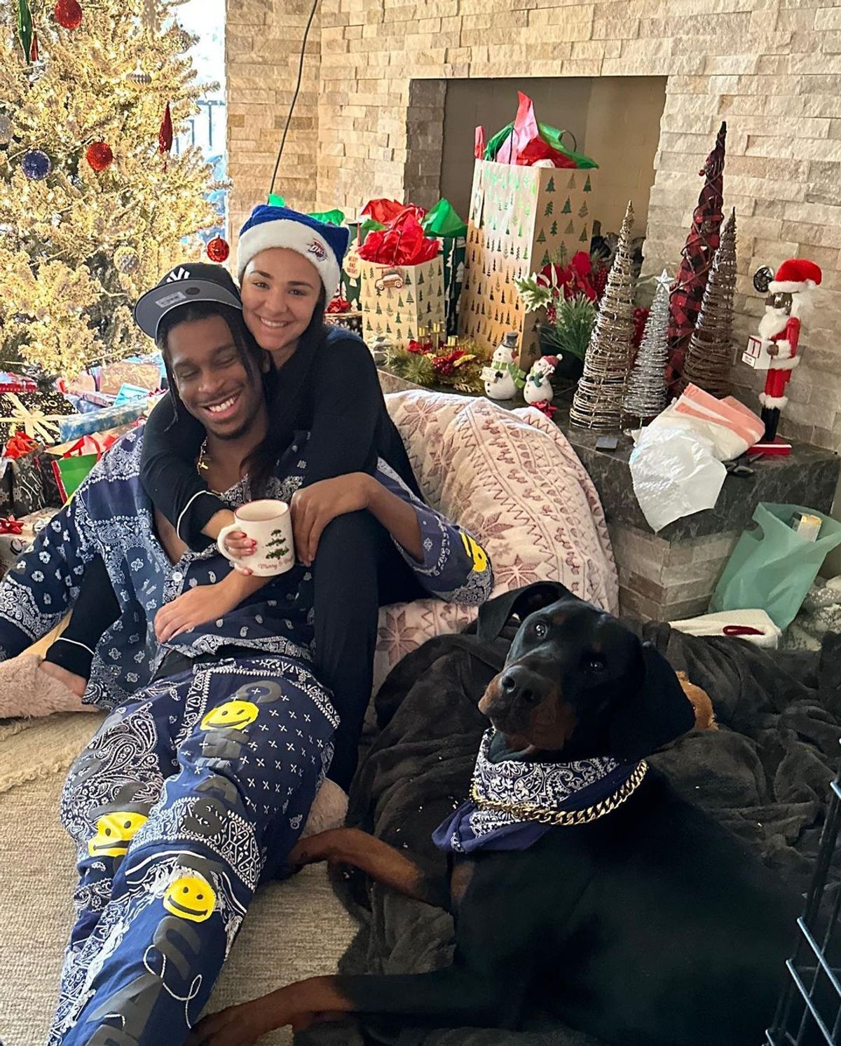 Shai Outfit from December 26, 2022 | WHAT’S ON THE STAR?