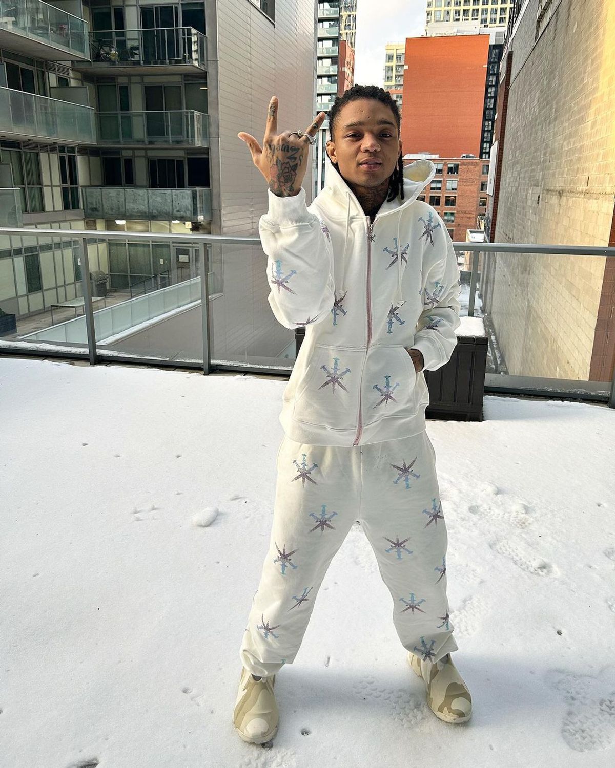 Swae Lee Outfit from December 26, 2022 | WHAT’S ON THE STAR?