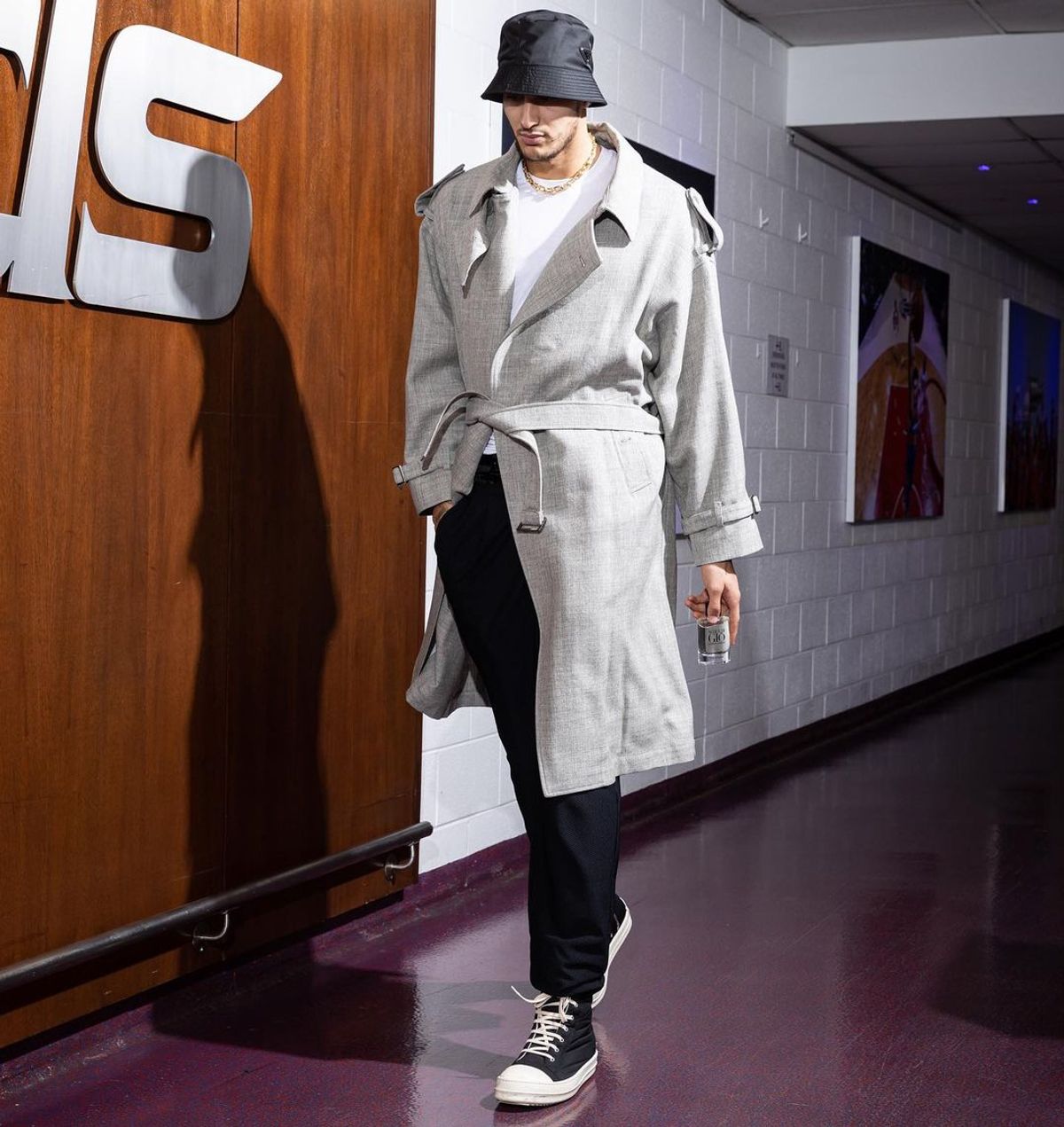 Kyle Kuzma Outfit from December 28, 2022 | WHAT’S ON THE STAR?