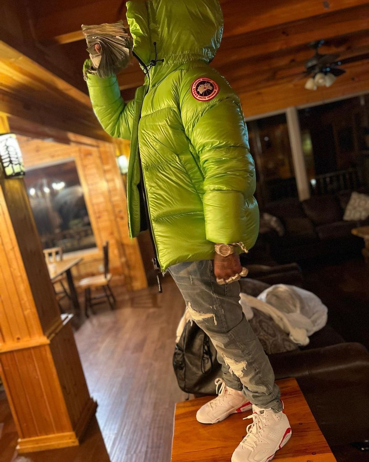 Finesse2tymes Outfit from January 2, 2023 | WHAT’S ON THE STAR?