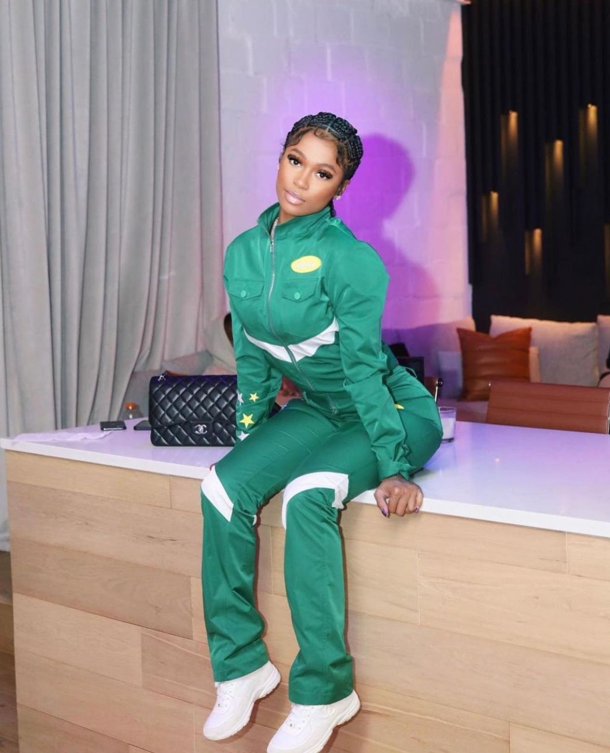 Dess Dior Outfit from March 22, 2022 | WHAT’S ON THE STAR?