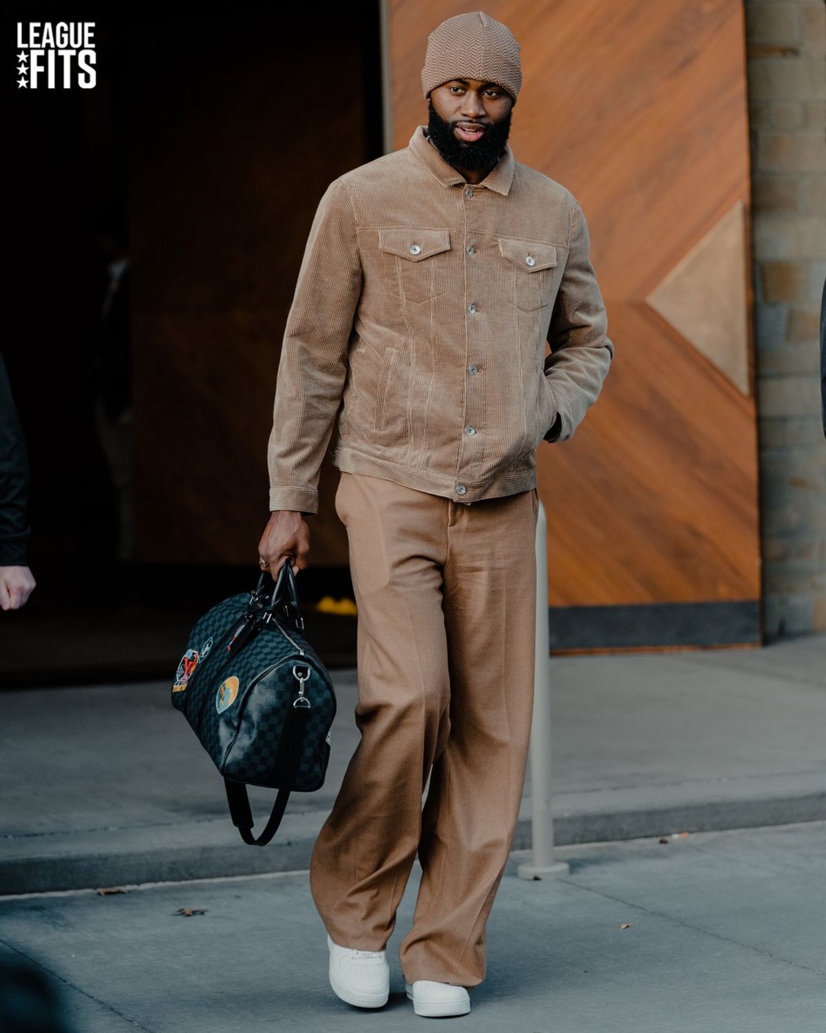 Jaylen Brown Outfit from January 4, 2023 | WHAT’S ON THE STAR?