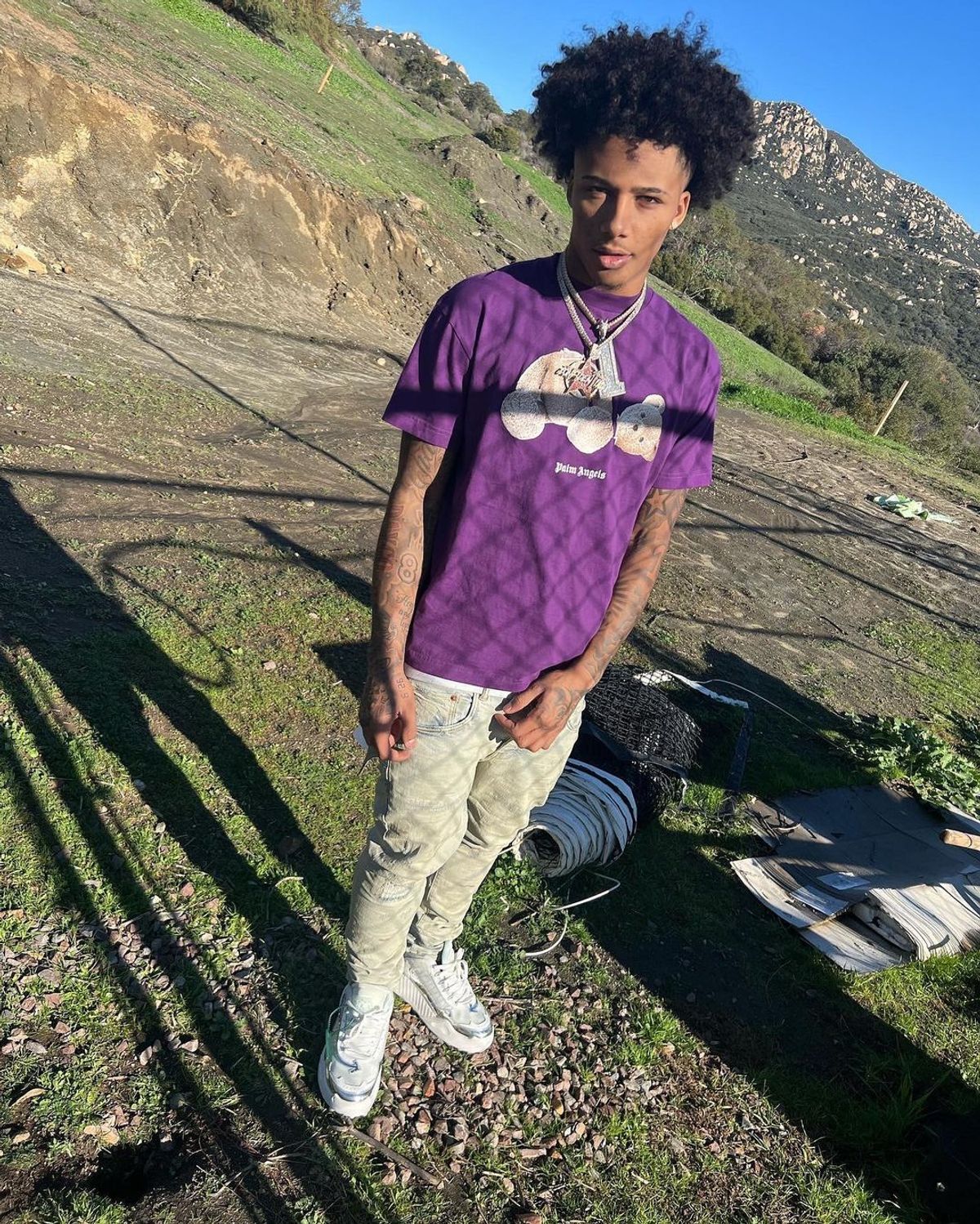 Mikey Outfit from January 7, 2023 | WHAT’S ON THE STAR?