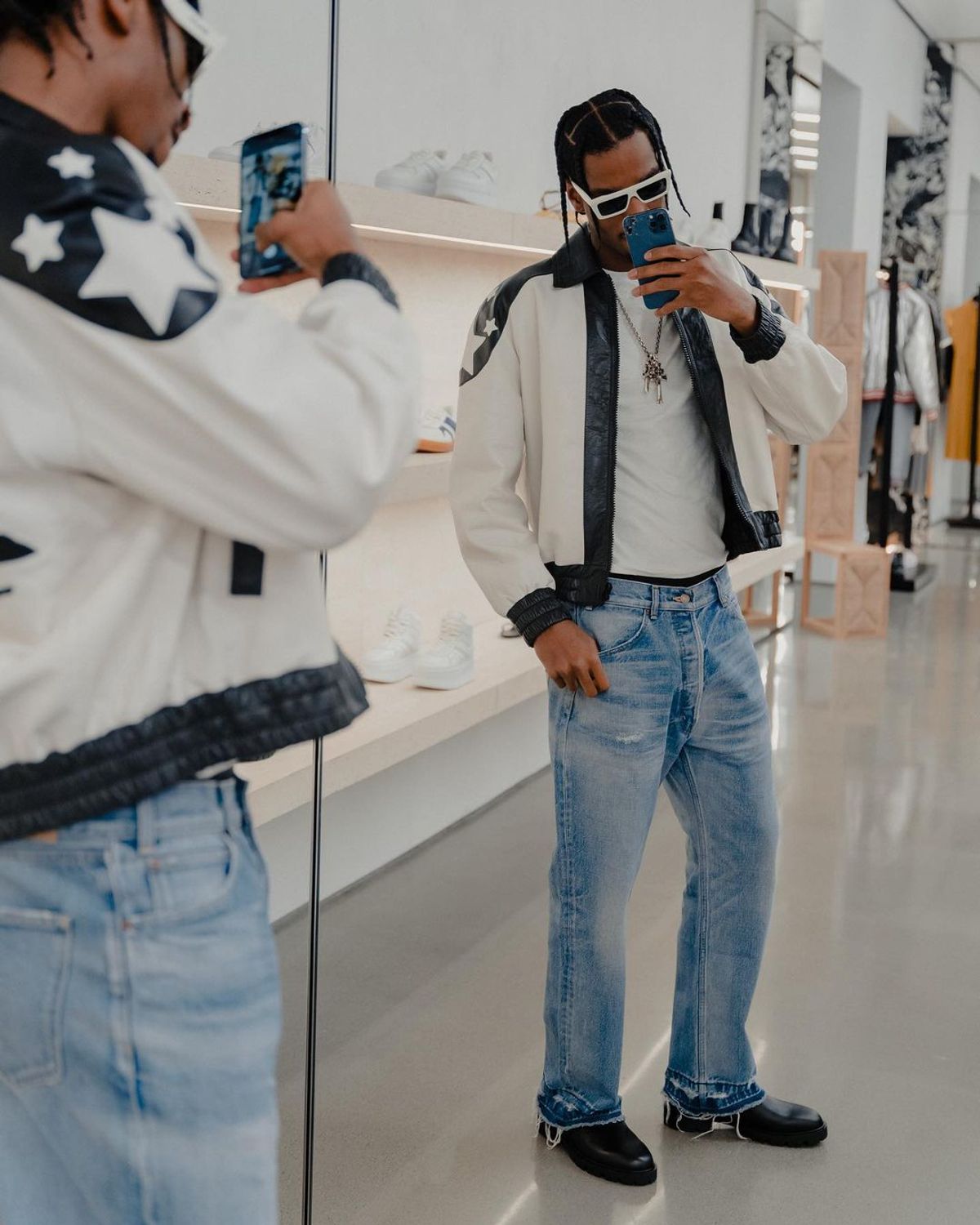 Shai Outfit from December 21, 2022 | WHAT’S ON THE STAR?