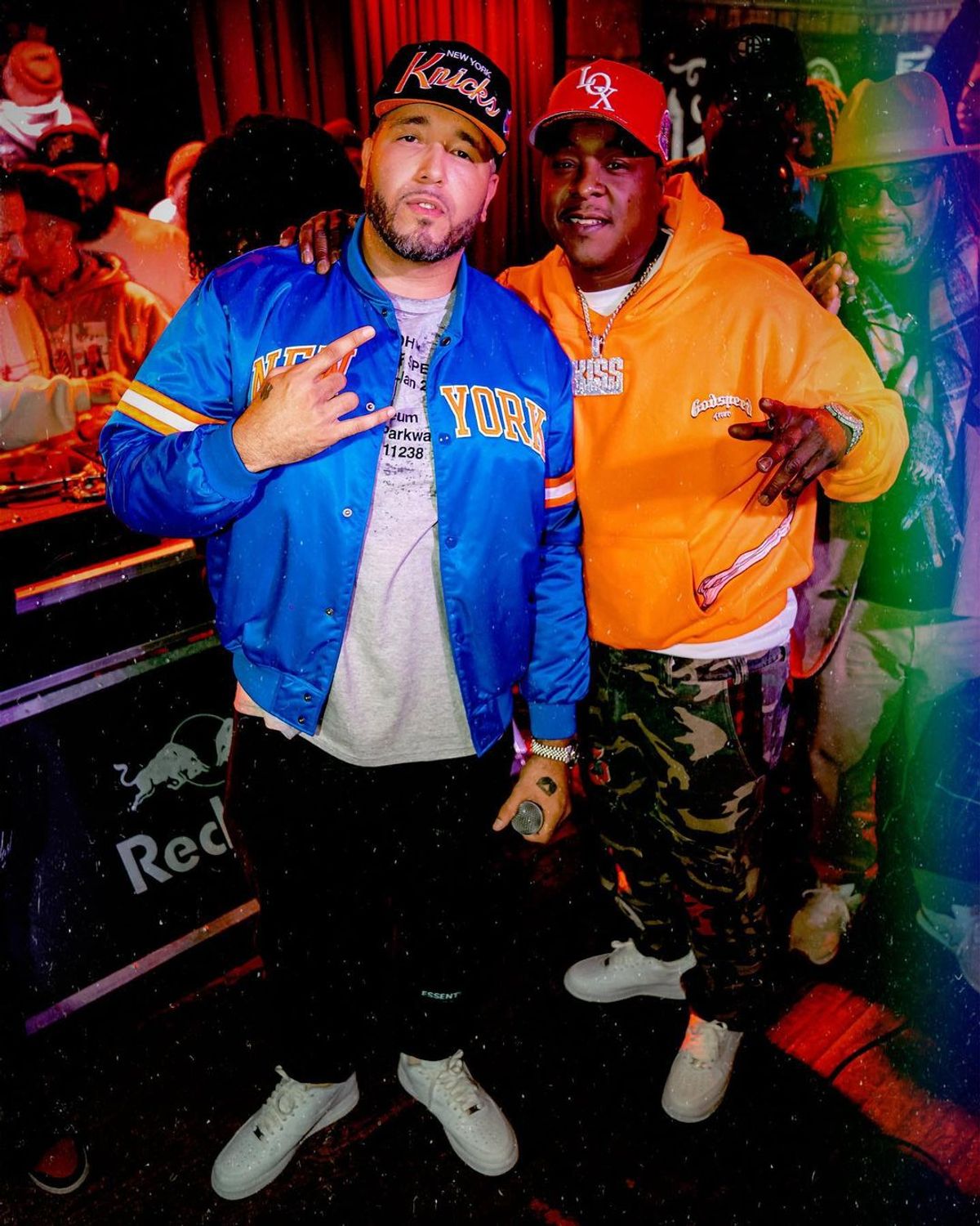 Jadakiss Outfit from December 25, 2022 | WHAT’S ON THE STAR?