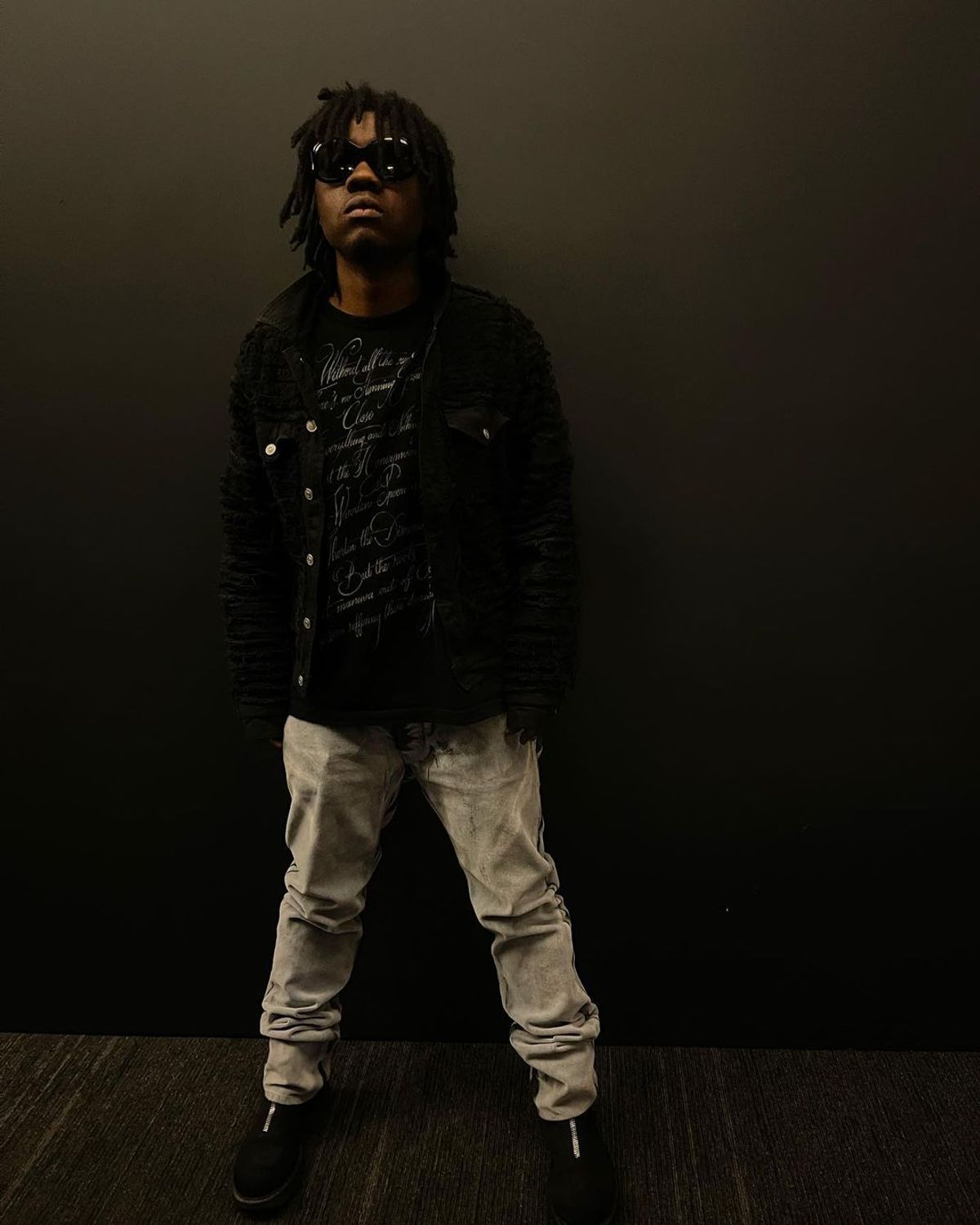 Rollin Thrax Outfit from December 10, 2022 | WHAT’S ON THE STAR?