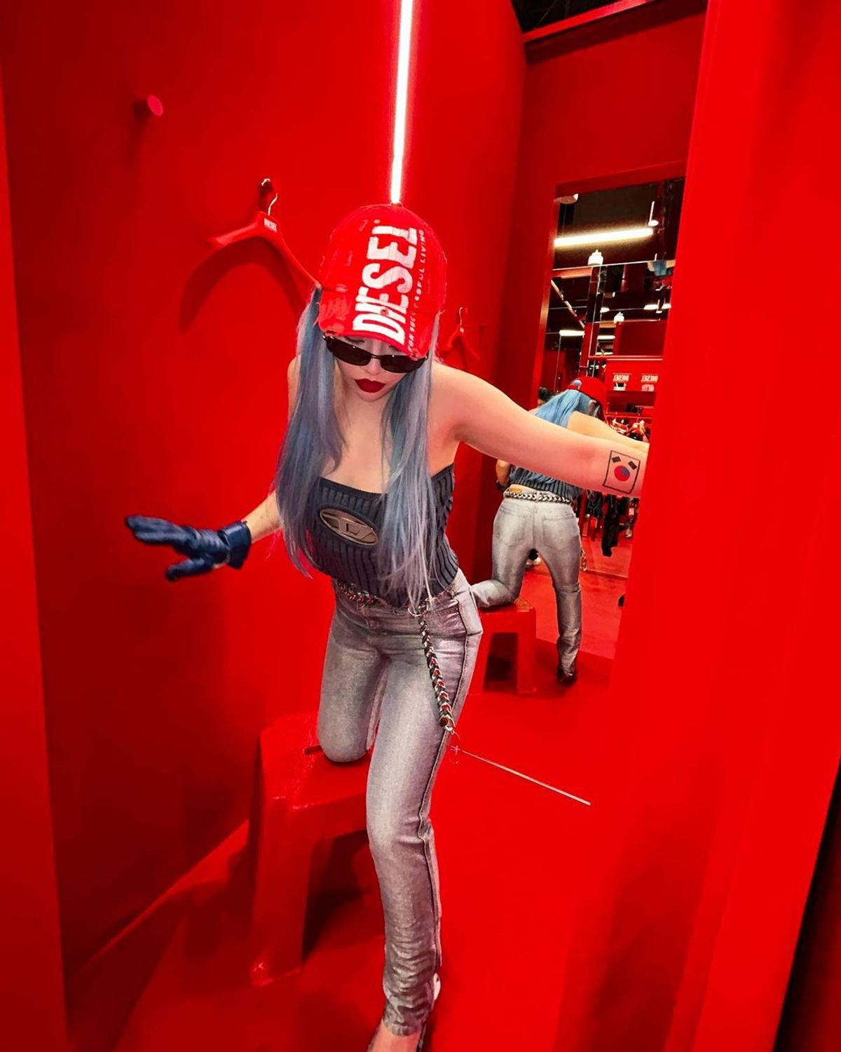 Chanmina Outfit from October 27, 2022 | WHAT’S ON THE STAR?