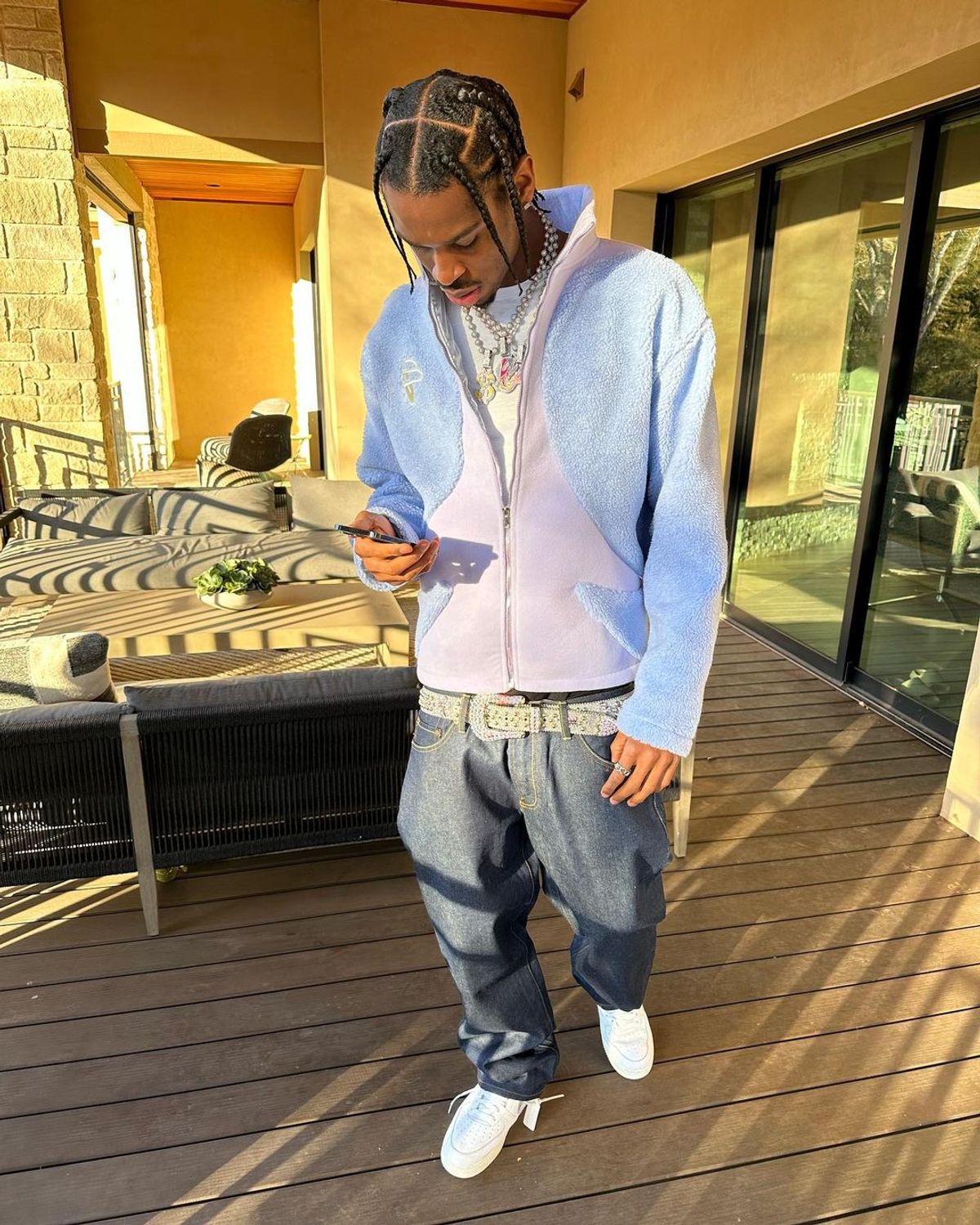 Shai Outfit from January 20, 2023 | WHAT’S ON THE STAR?