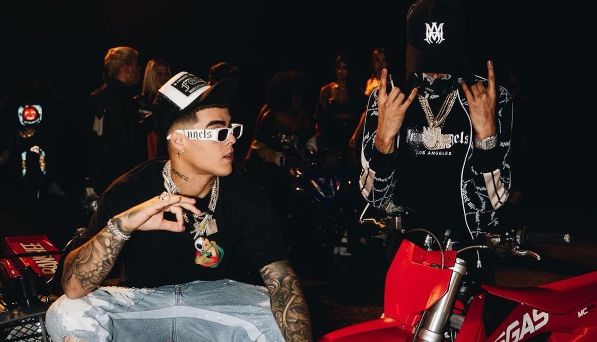 Yovngchimi Outfit from December 10, 2022 | WHAT’S ON THE STAR?