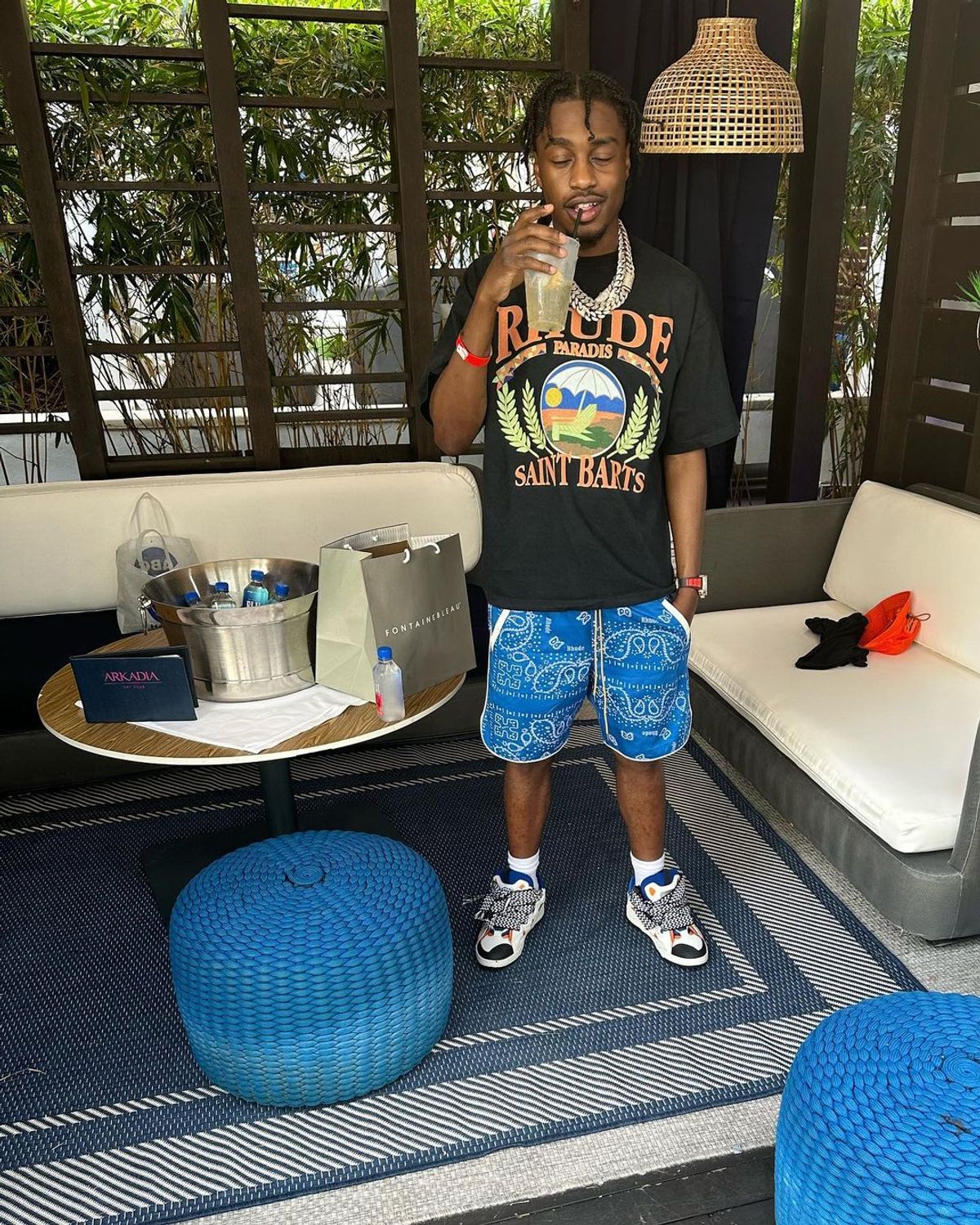 Lil Tjay Outfit from January 23, 2023 | WHAT’S ON THE STAR?