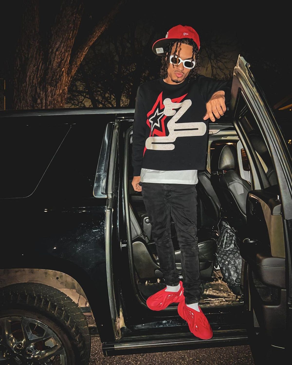 Lum Outfit from January 19, 2023 | WHAT’S ON THE STAR?