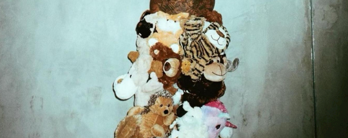 Conrad: Clothing, Shoes & Accessories | WHAT’S ON THE STAR?