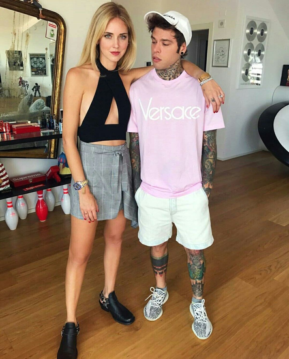 Fedez Outfit from January 4, 2023 | WHAT’S ON THE STAR?