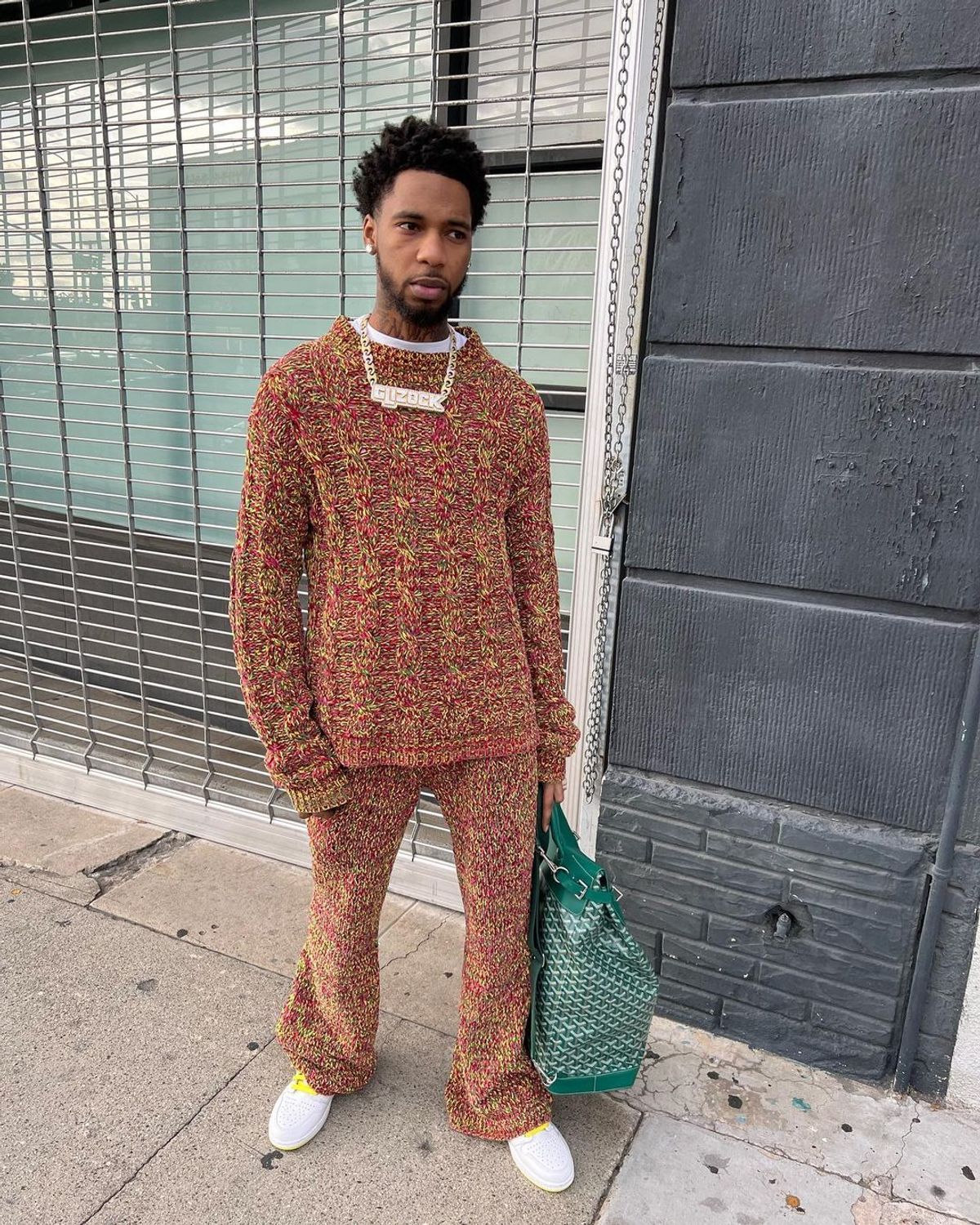 Key Glock Outfit from January 30, 2023 | WHAT’S ON THE STAR?
