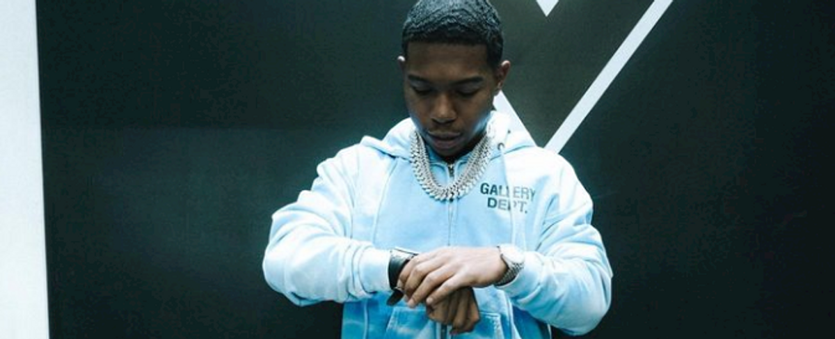 Deshae Frost: Outfits, Clothes, Style and Fashion | WHAT’S ON THE STAR?