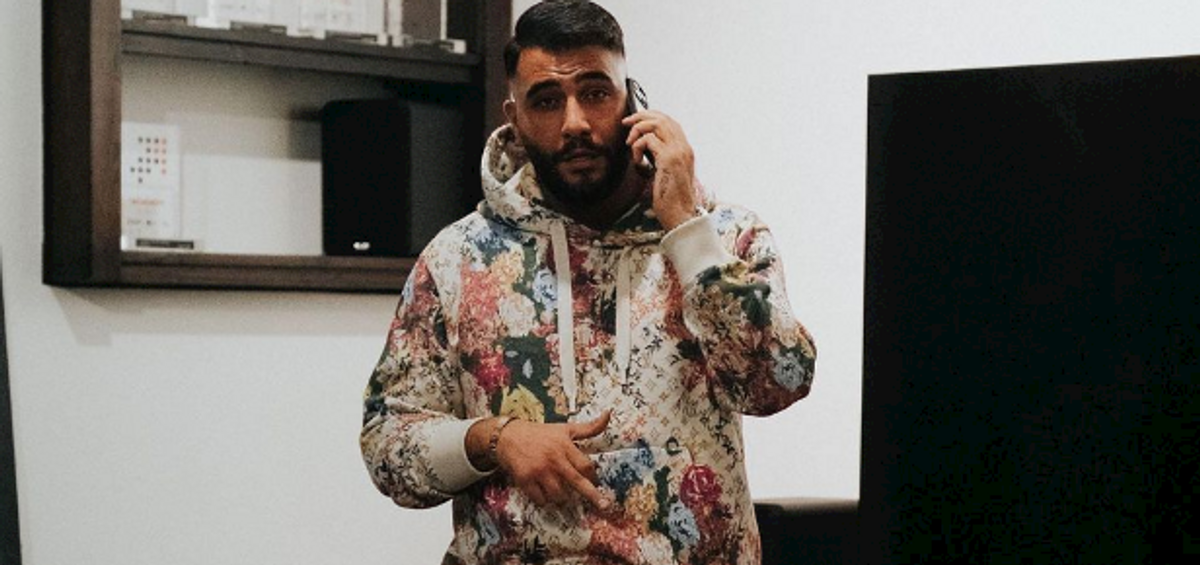 Samra: Outfits, Clothes, Style and Fashion | WHAT’S ON THE STAR?