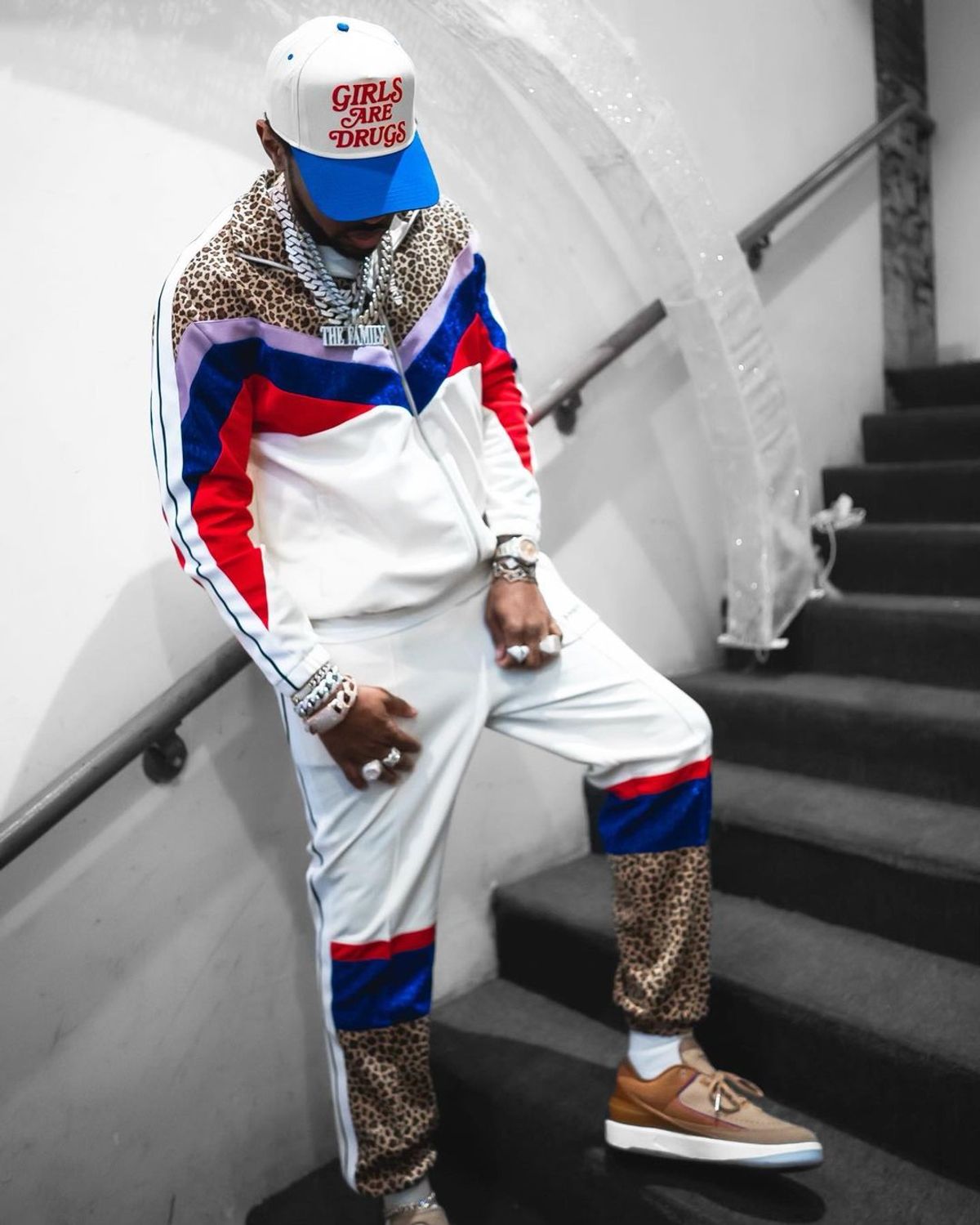 Fabolous Outfit from February 9, 2023 | WHAT’S ON THE STAR?