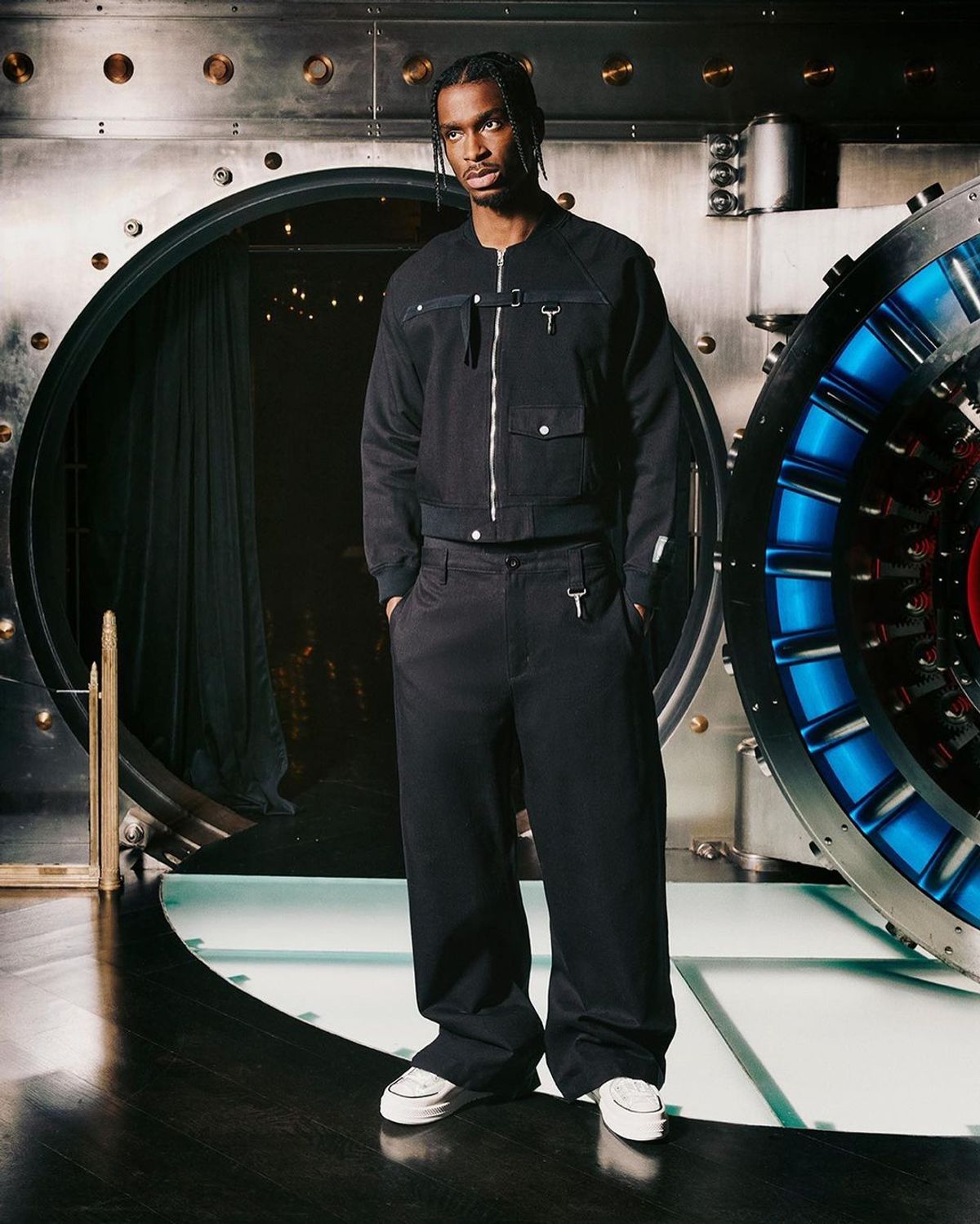 Shai Outfit from February 9, 2023 | WHAT’S ON THE STAR?