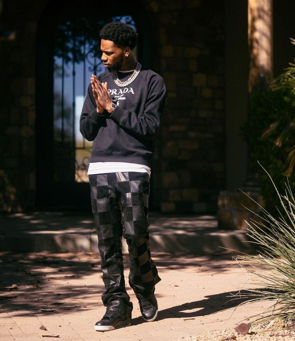 Key Glock Outfit from February 13, 2023 | WHAT’S ON THE STAR?