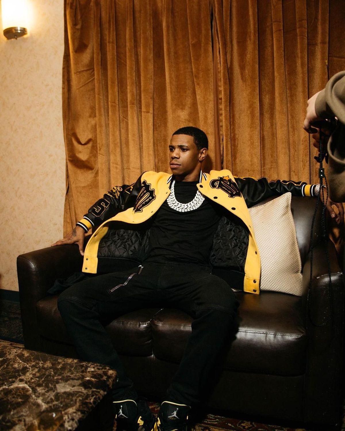 A Boogie Wit Da Hoodie Outfit from February 17, 2023 | WHAT’S ON THE STAR?