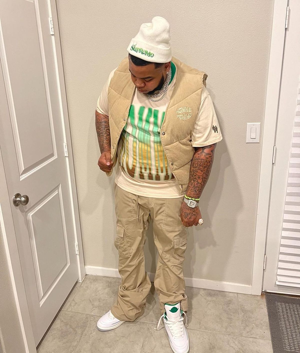 Big Yavo Outfit from February 20, 2023 | WHAT’S ON THE STAR?