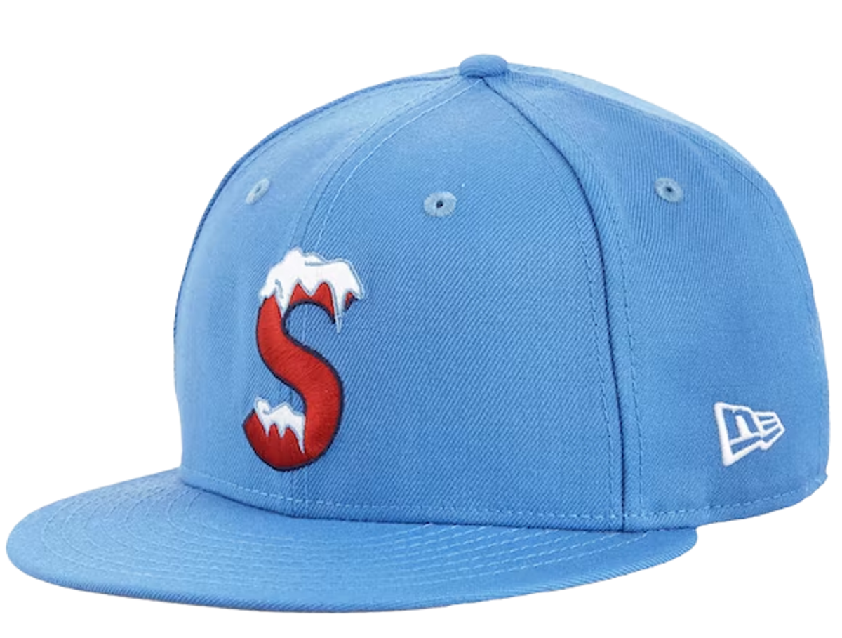 Supreme × New Era Bright Blue Logo Cap | WHAT’S ON THE STAR?