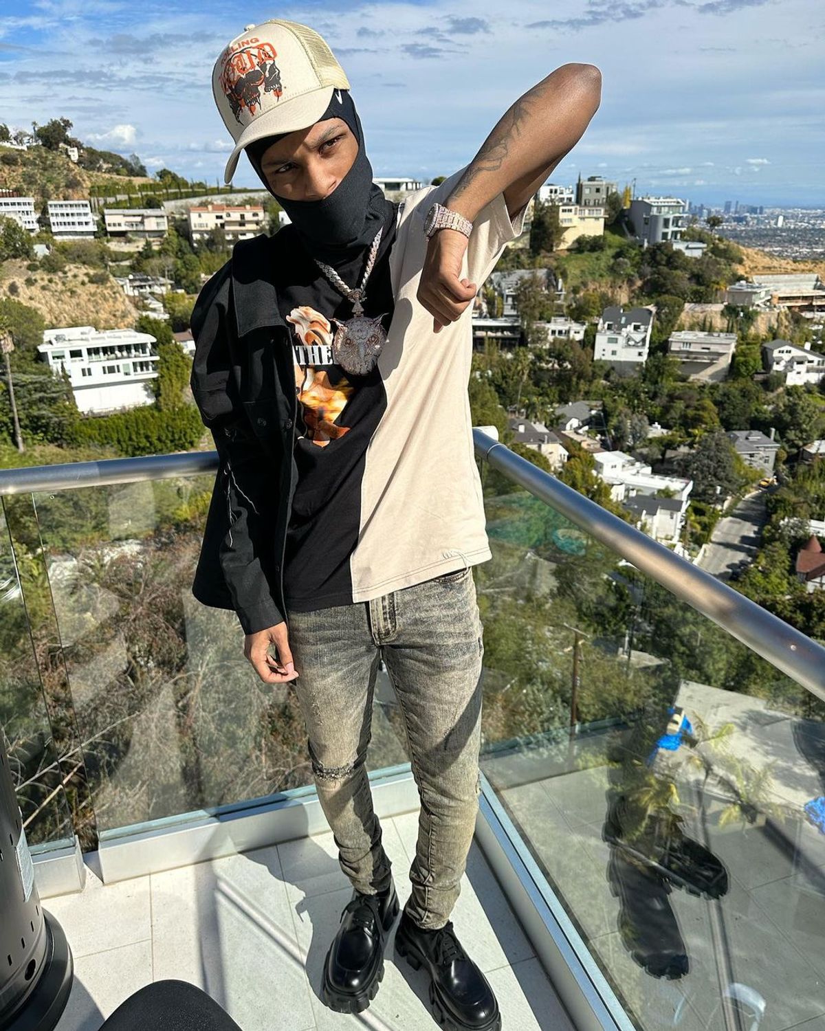 Toosii Outfit from March 7, 2023 | WHAT’S ON THE STAR?