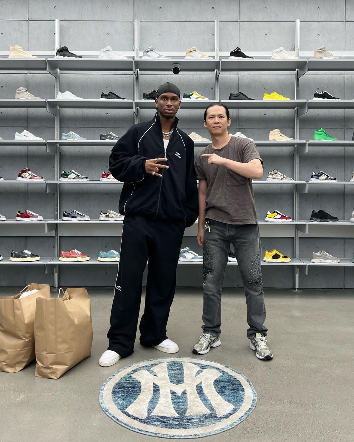 Shai Outfit from September 14, 2022 | WHAT’S ON THE STAR?