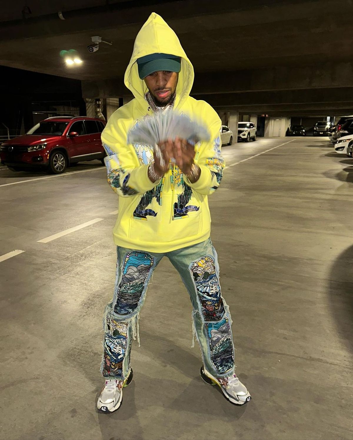 Toosii Outfit from March 21, 2023 | WHAT’S ON THE STAR?