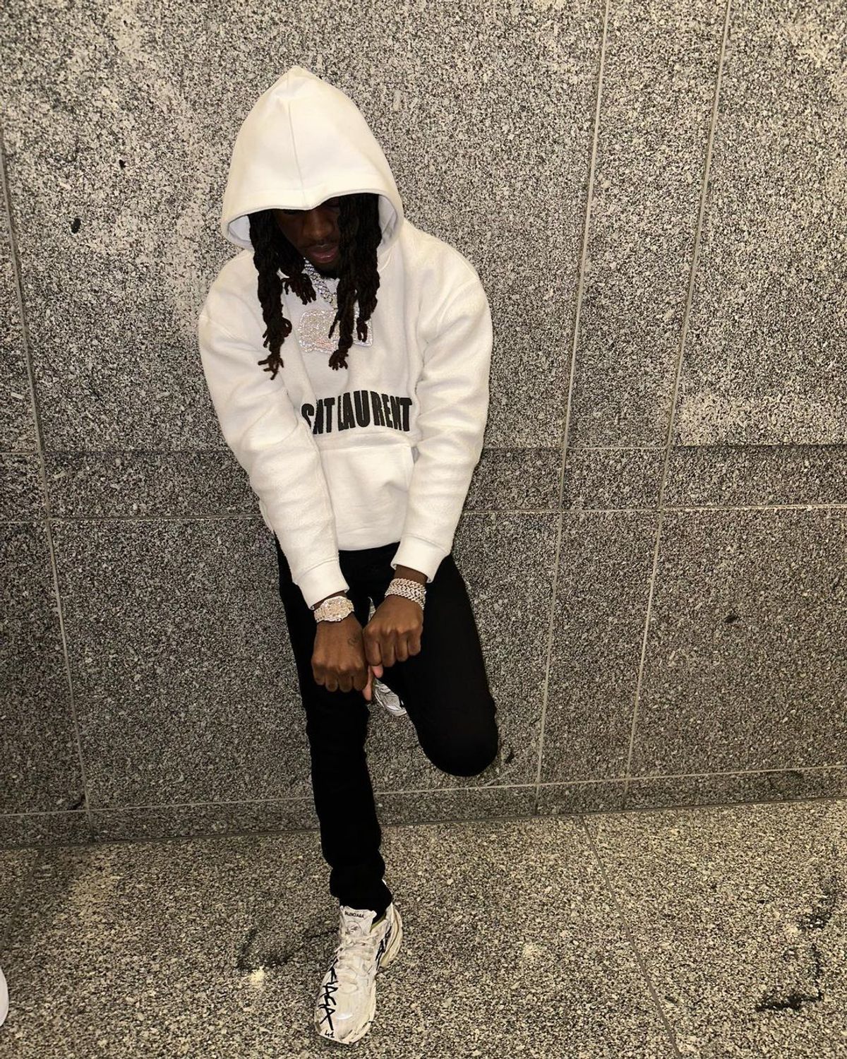 SleazyWorld Go Outfit from March 22, 2023 | WHAT’S ON THE STAR?