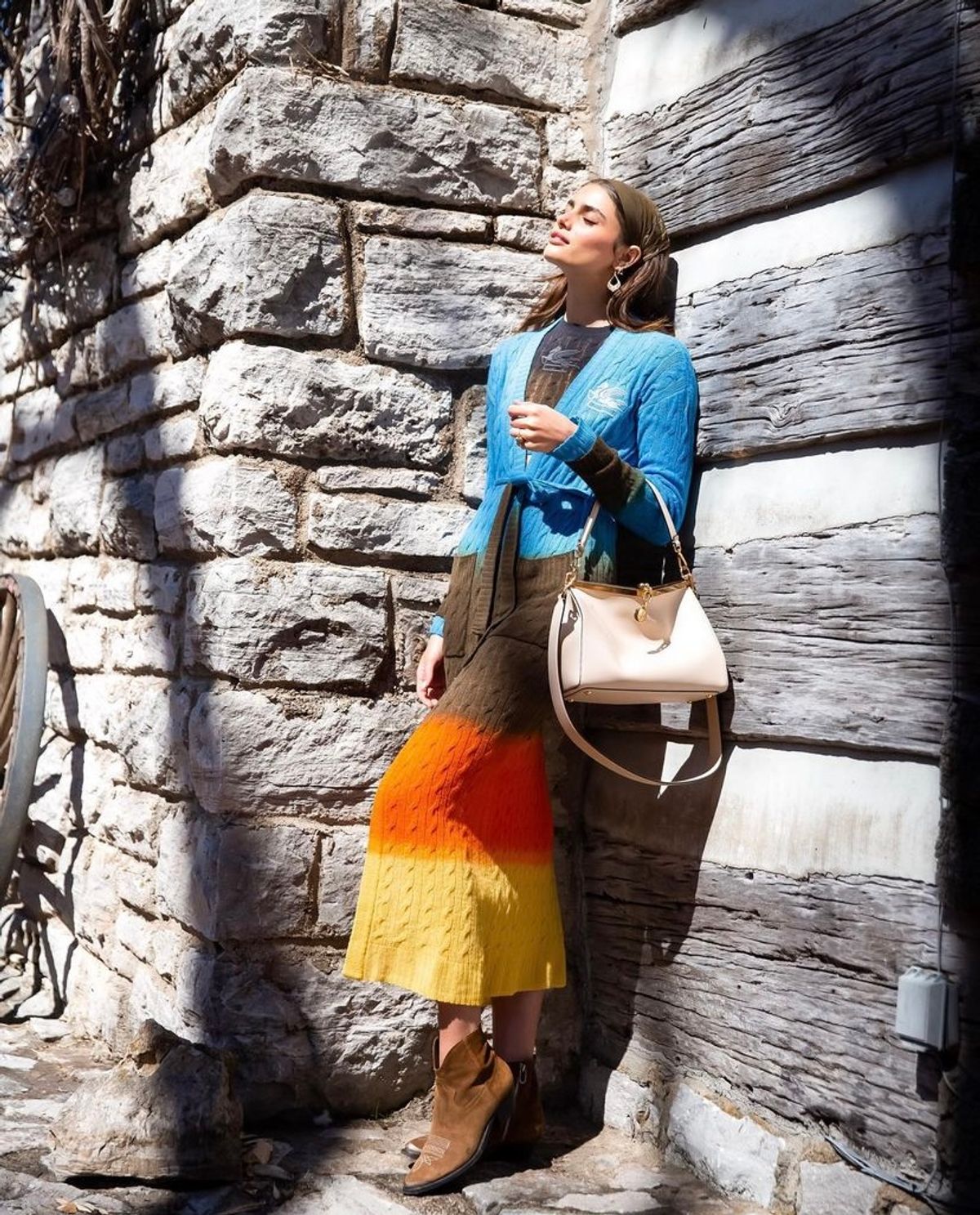 Taylor Hill Outfit from March 21, 2023 | WHAT’S ON THE STAR?