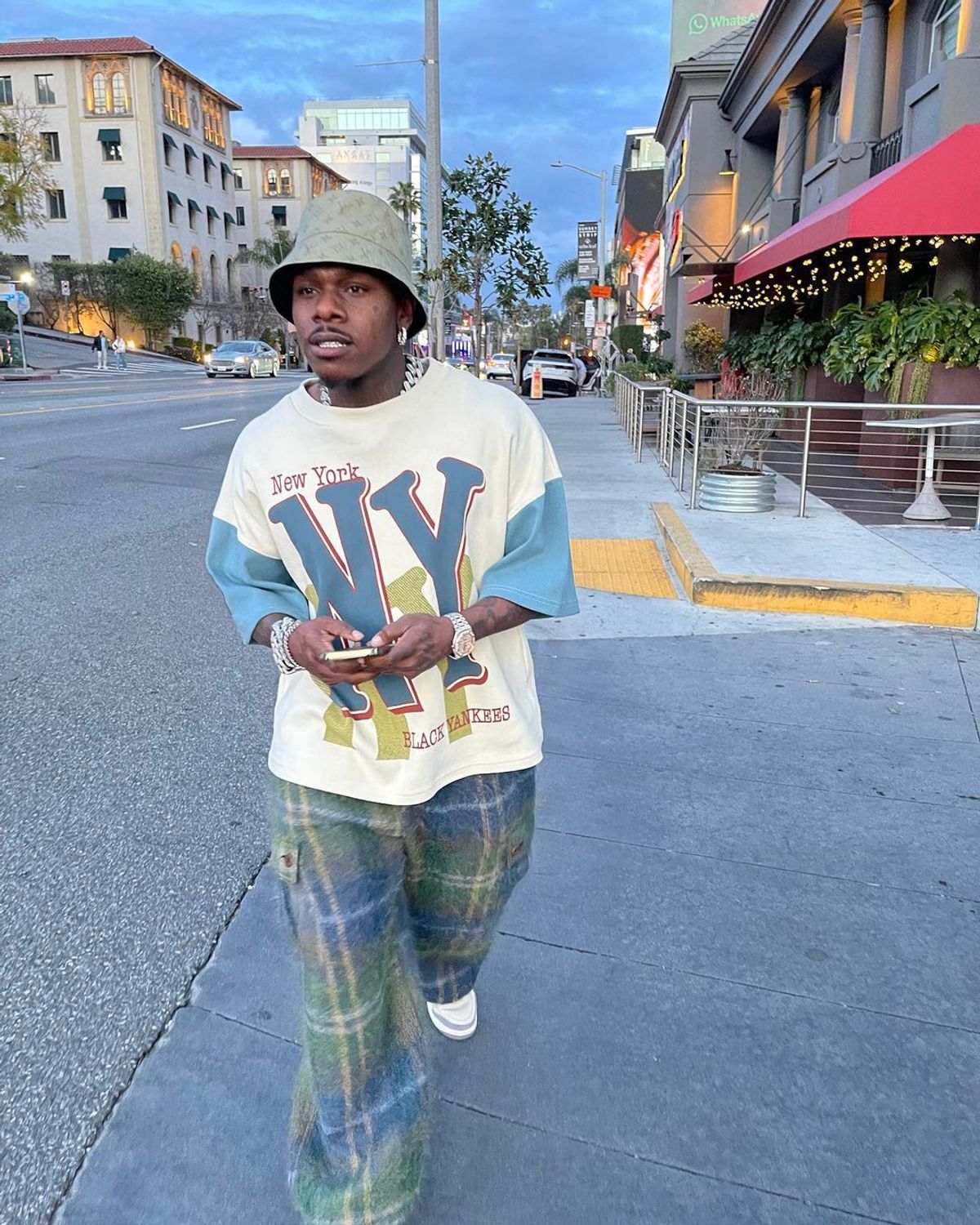 DaBaby Outfit from March 30, 2023 | WHAT’S ON THE STAR?