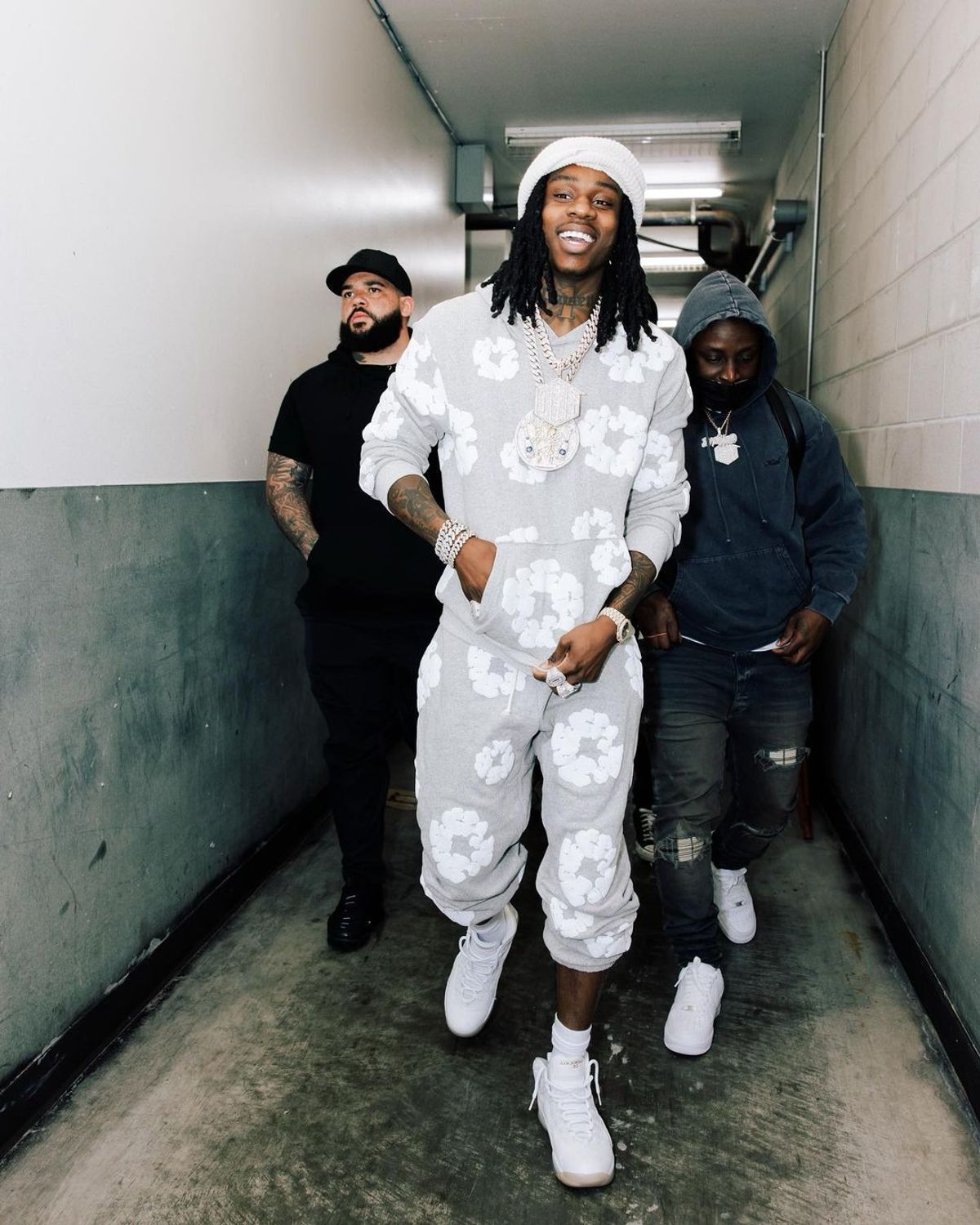 Polo G Outfit from April 7, 2023 | WHAT’S ON THE STAR?